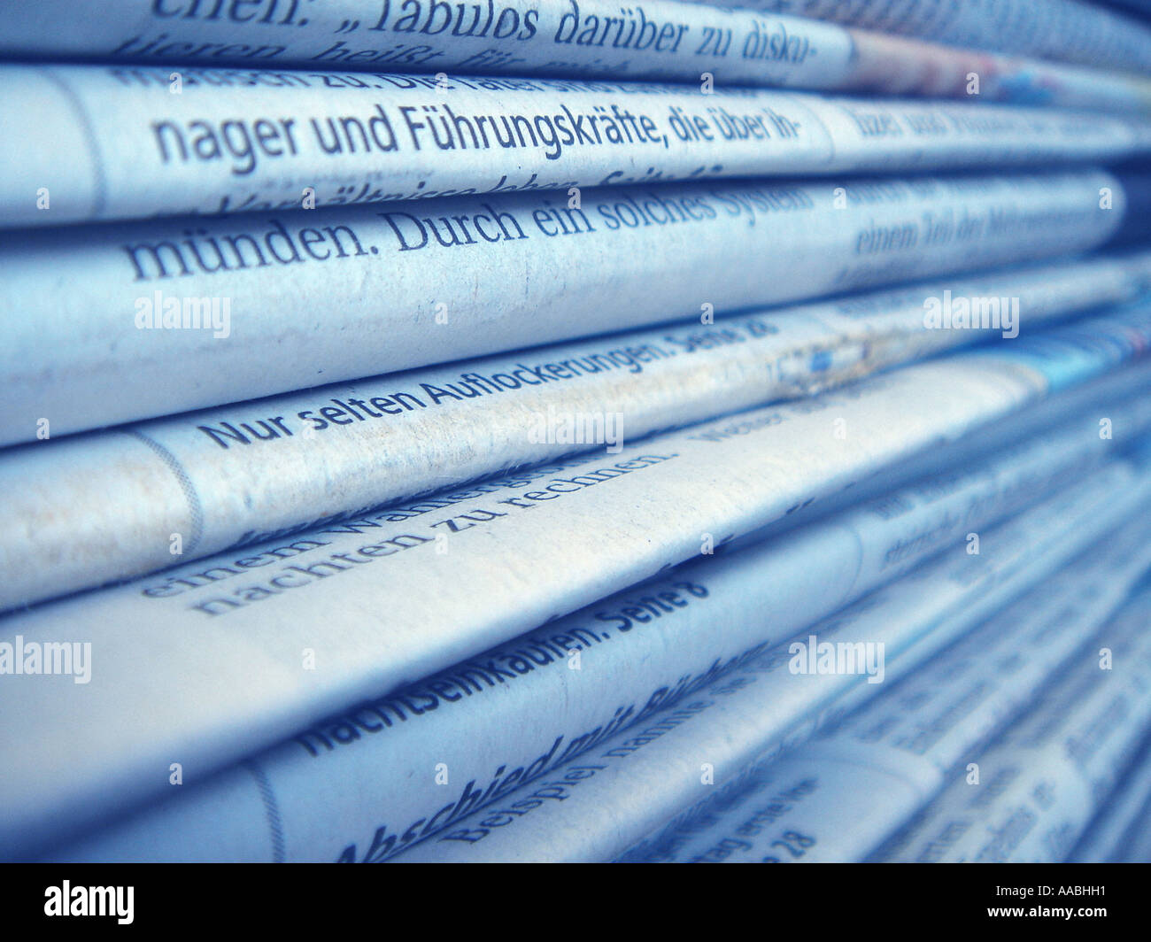 old newspaper paper pack Stock Photo - Alamy