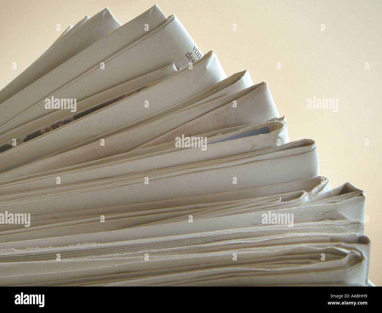 old newspaper paper pack Stock Photo - Alamy