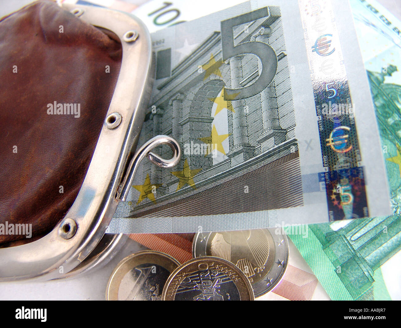 Purse with euro banknotes Stock Photo - Alamy