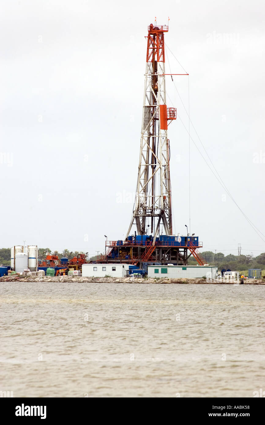 Oil drilling operation on the Atlantic Ocean front near Corpus Christi ...