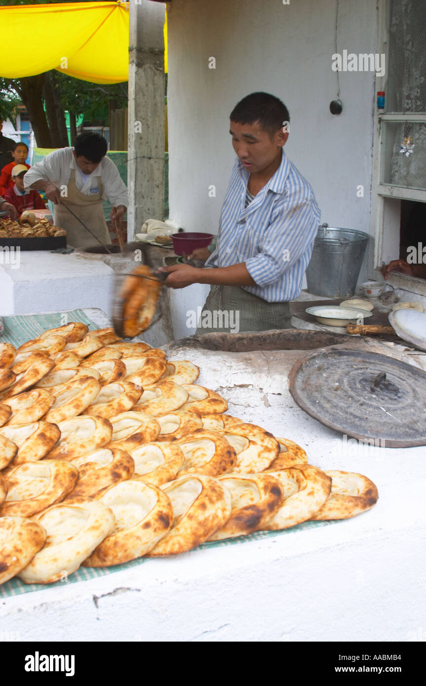 Tandir non hi-res stock photography and images - Alamy