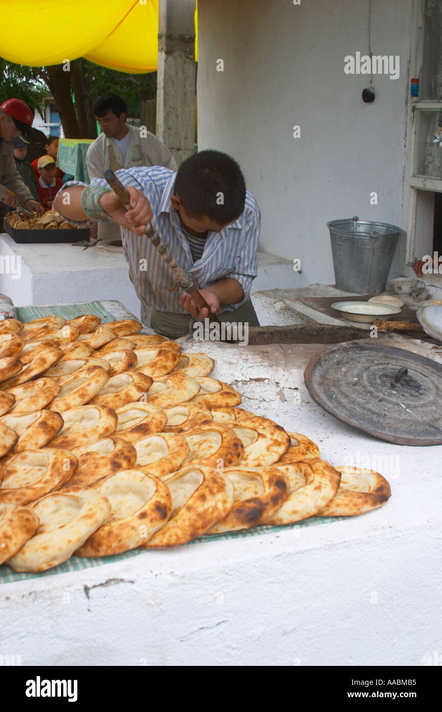 Tandir non hi-res stock photography and images - Alamy