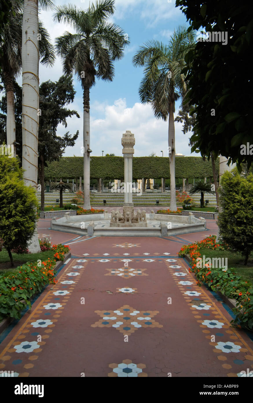 Ornamental garden egypt hi-res stock photography and images - Alamy