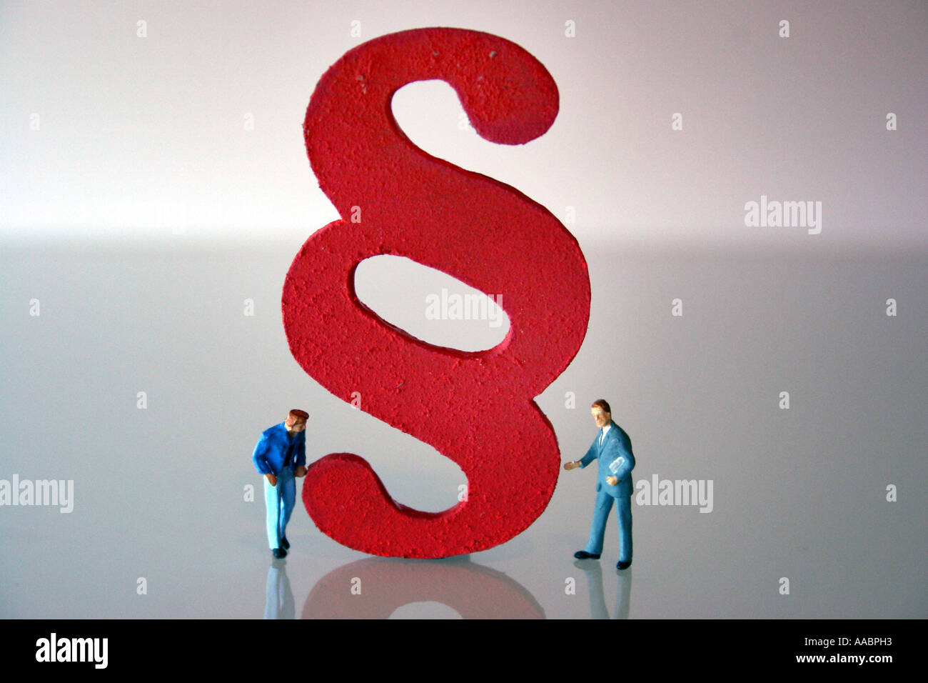 Jungle of paragraphs hi-res stock photography and images - Alamy