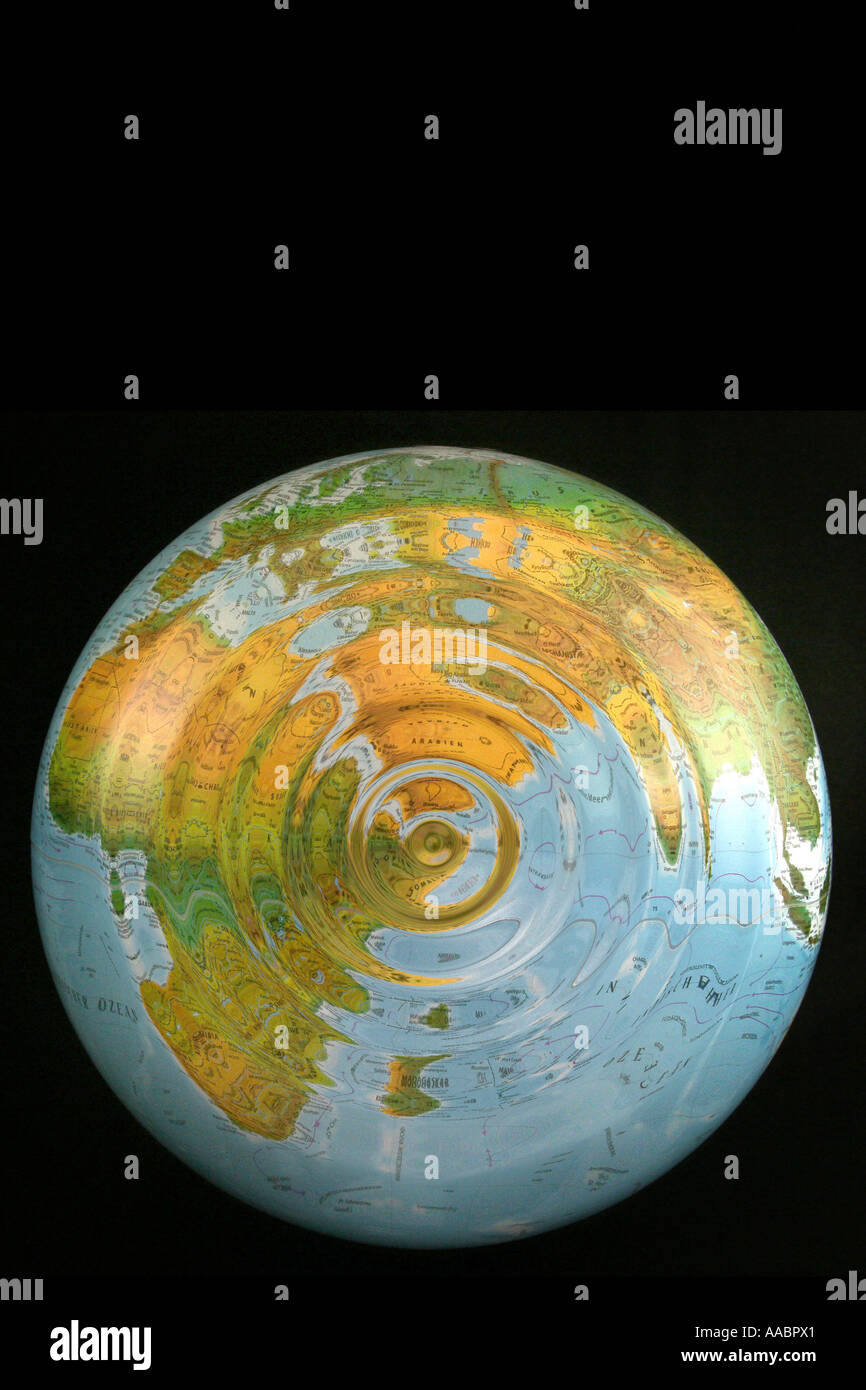 Tidal wave globe hi-res stock photography and images - Alamy