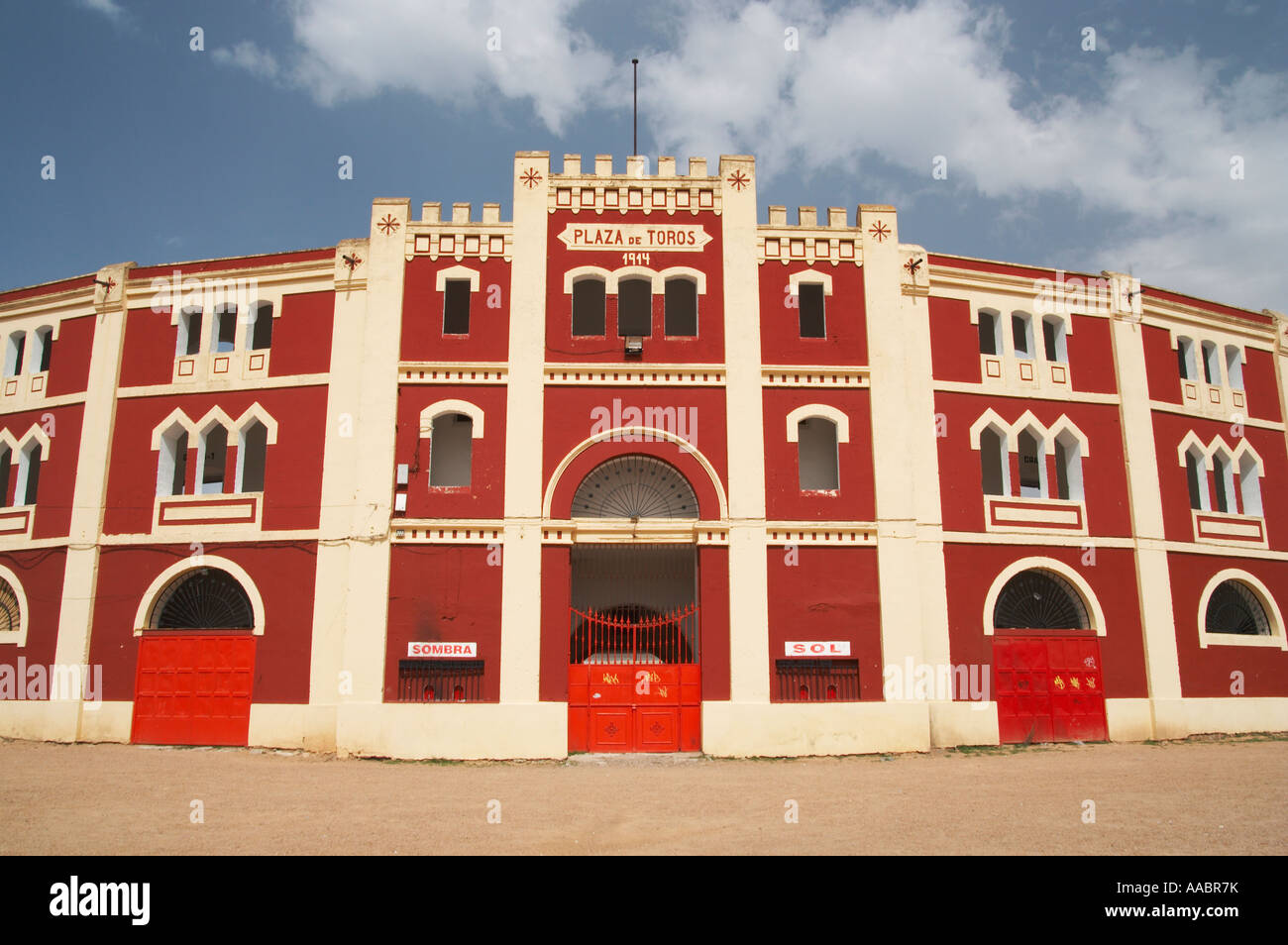 Merida plaza de toros hi-res stock photography and images - Alamy