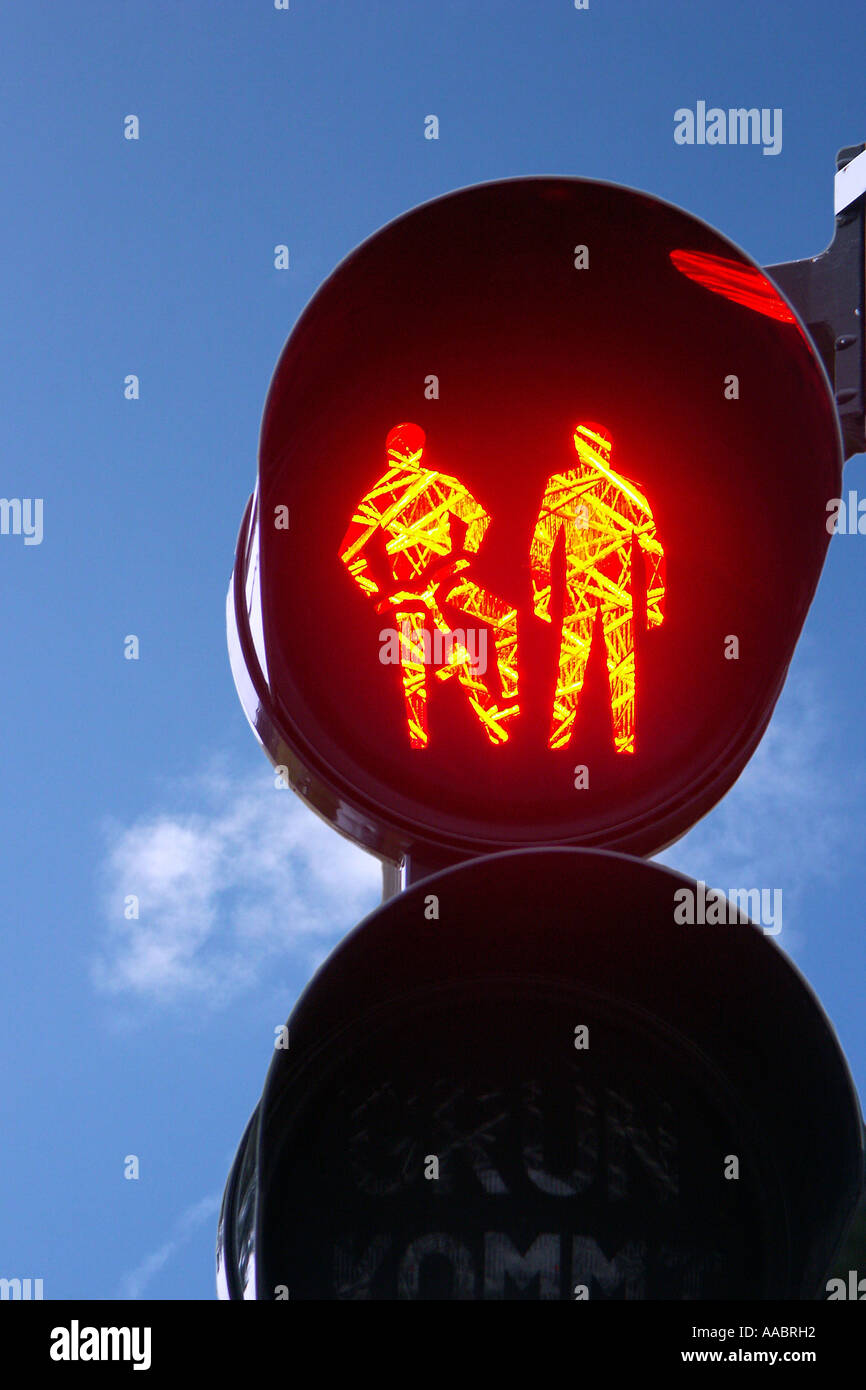 red traffic light Stock Photo - Alamy