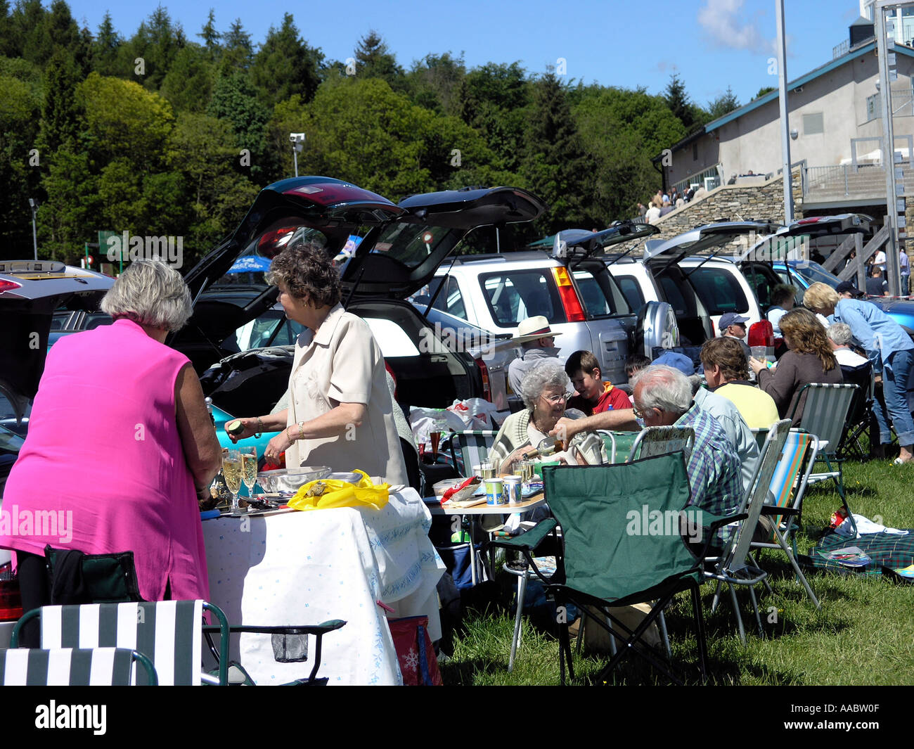 Cartmel racecourse hi-res stock photography and images - Alamy