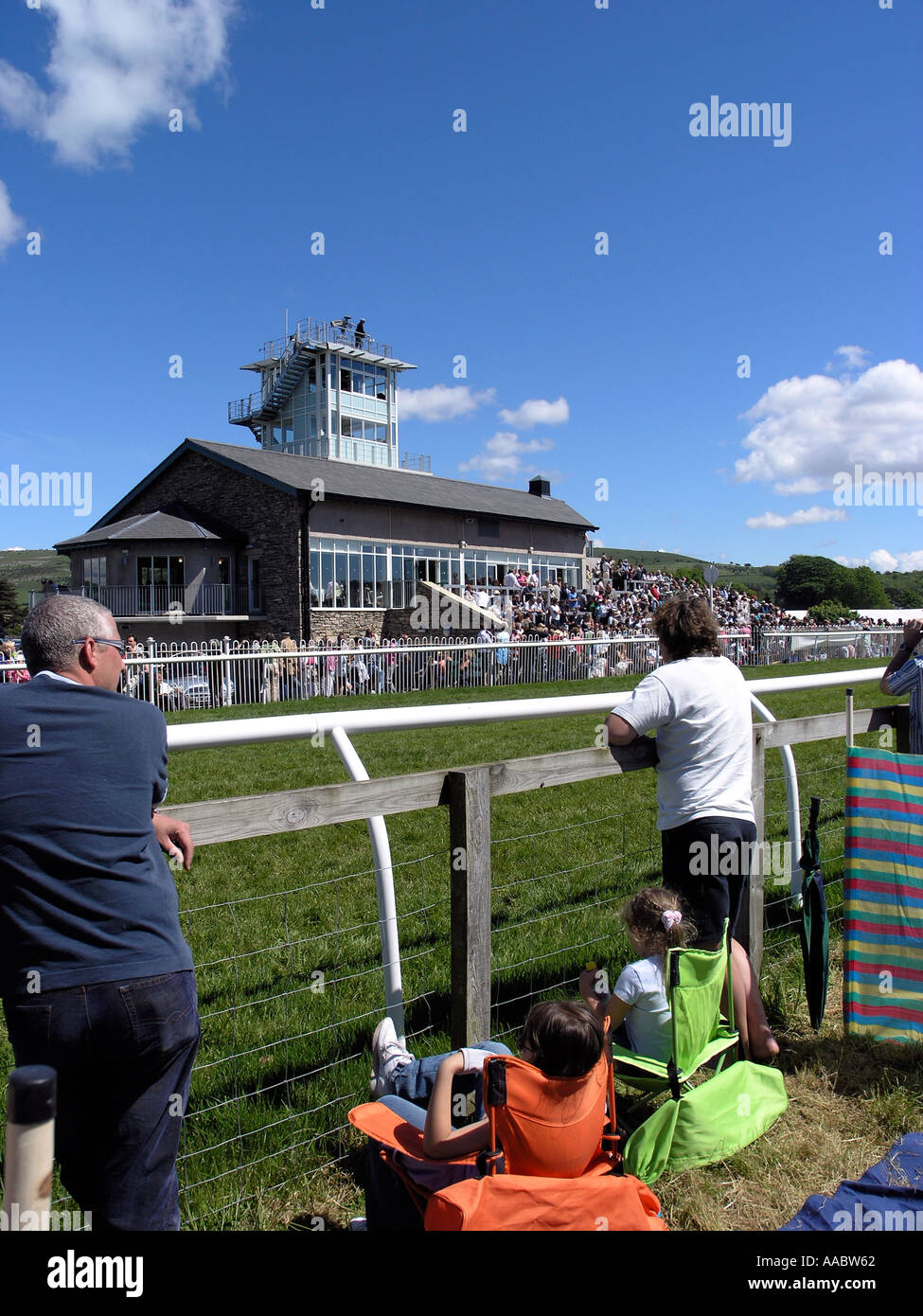 Cartmel racecourse hi-res stock photography and images - Alamy