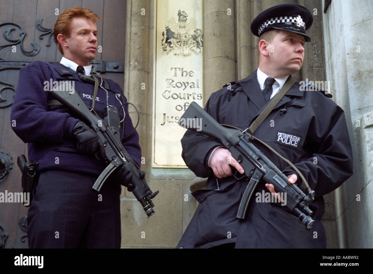 Heckler mp5 gun hi-res stock photography and images - Alamy
