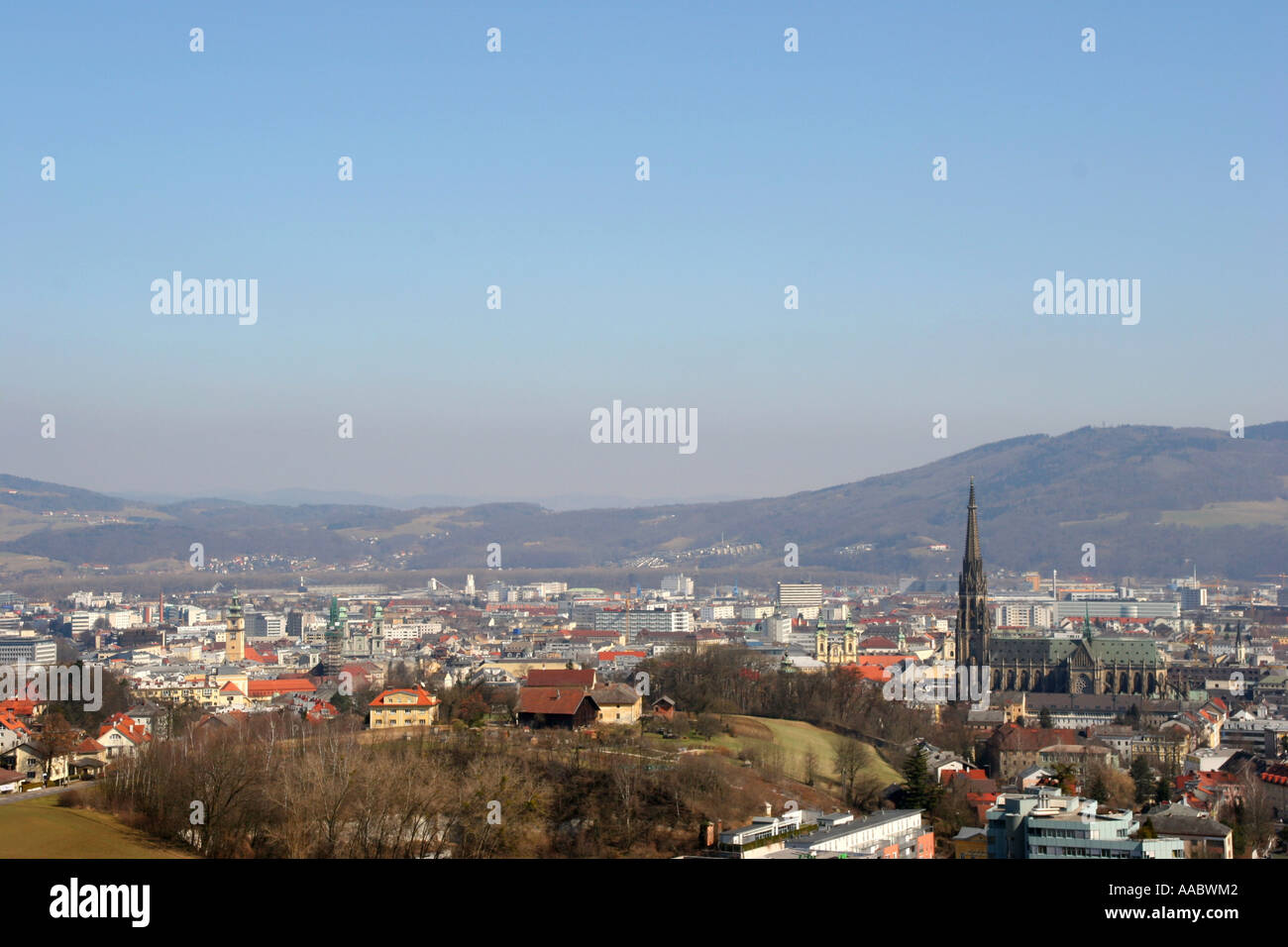 Village voyage architectures cathedrals centres hi-res stock photography and images - Alamy