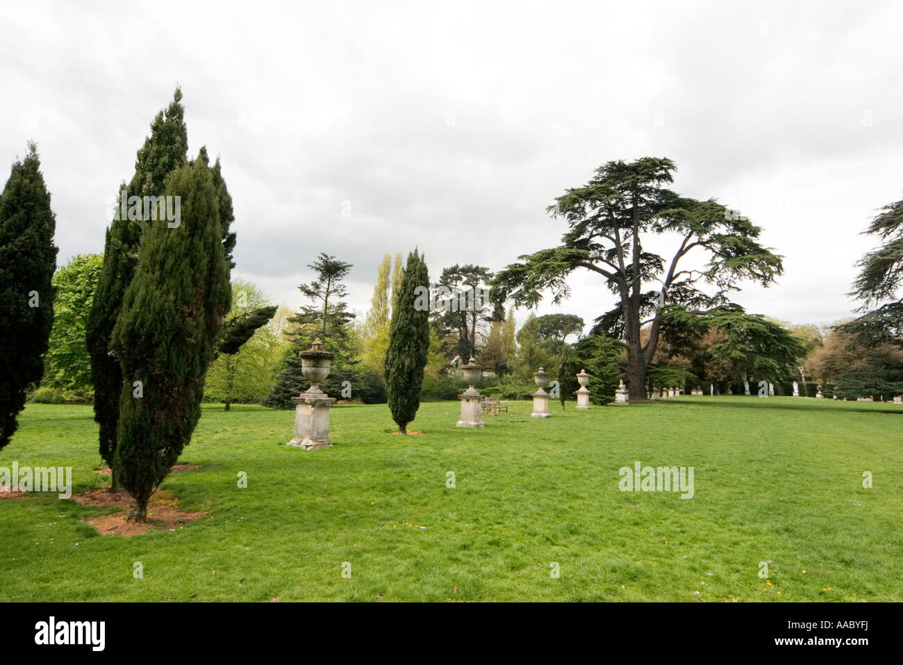 The Italian gardens of Chiswick House in West London Stock Photo - Alamy