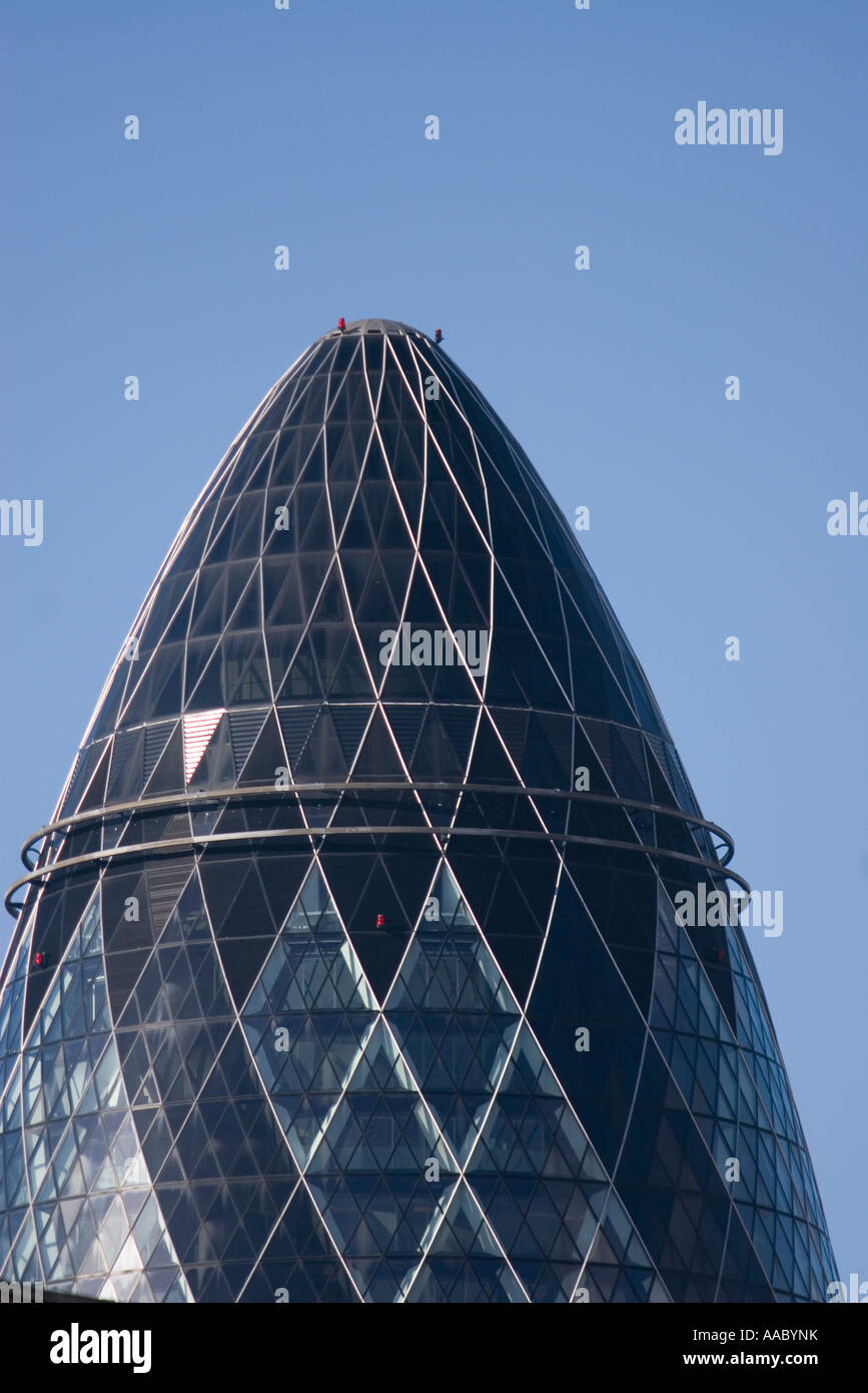 Norman Foster s Swiss Re building the gherkin at 30 St Mary Axe City of ...