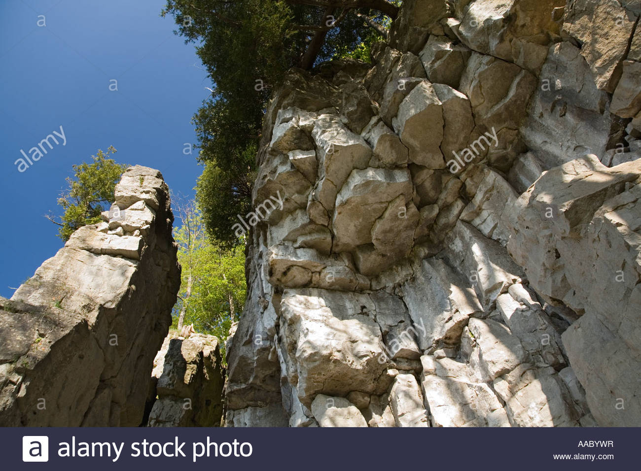 Niagara Escarpment Rock High Resolution Stock Photography and Images ...