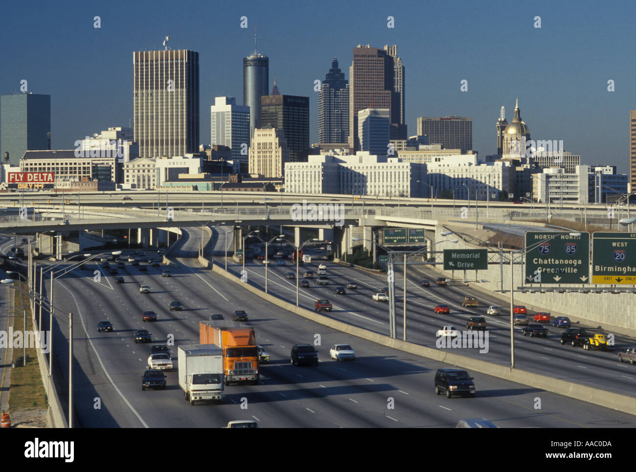 Atlanta buses hi-res stock photography and images - Alamy