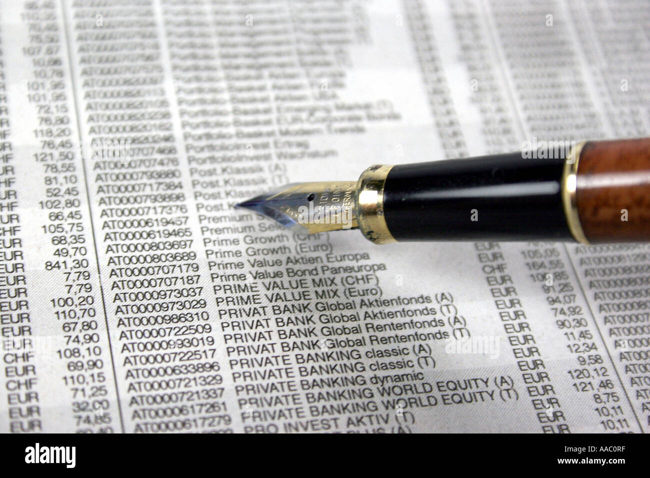 Stock exchange quotation Stock Photo - Alamy