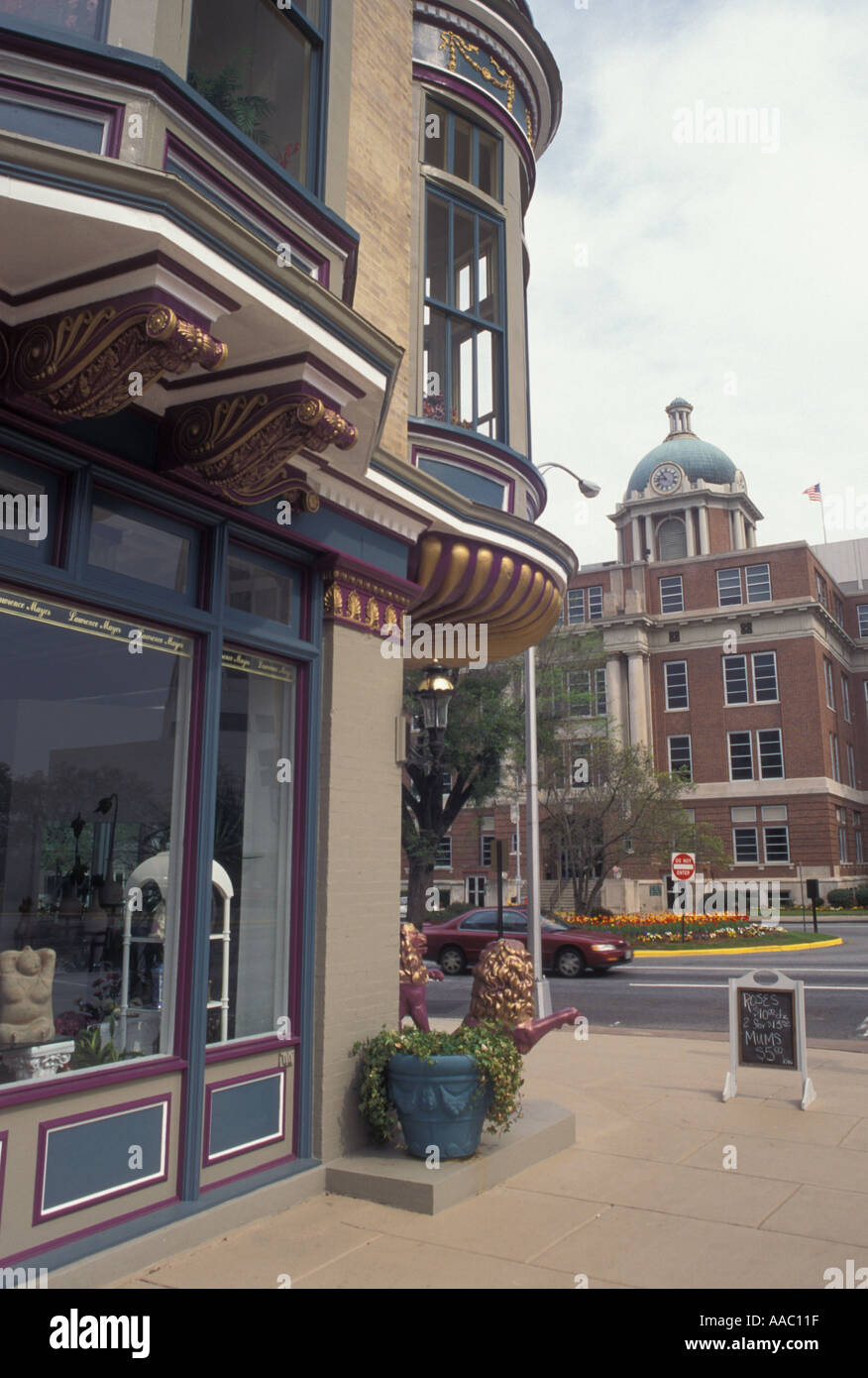 East macon street hi-res stock photography and images - Alamy