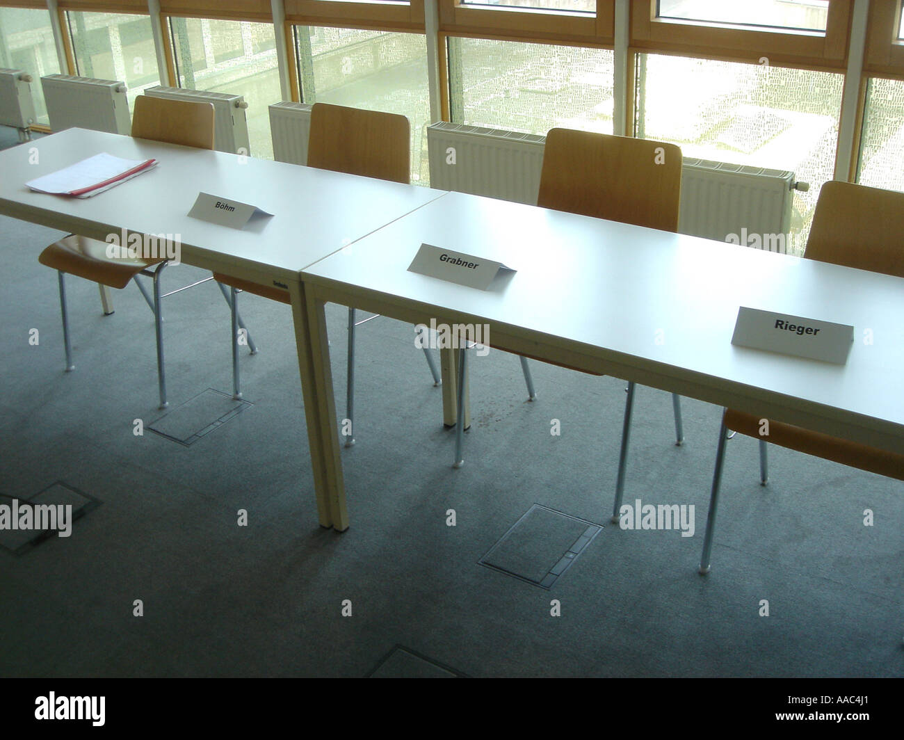 Empty conference room Stock Photo - Alamy