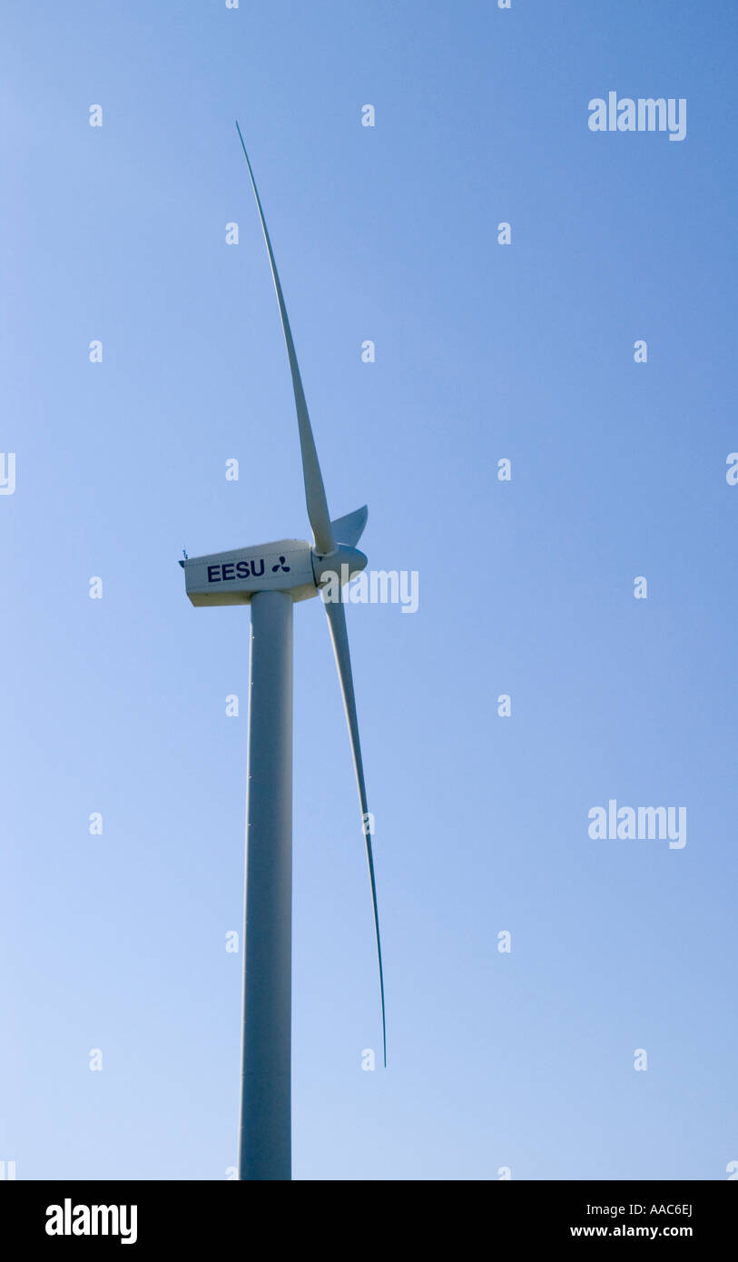 Generator head and blades of a wind turbine Stock Photo - Alamy