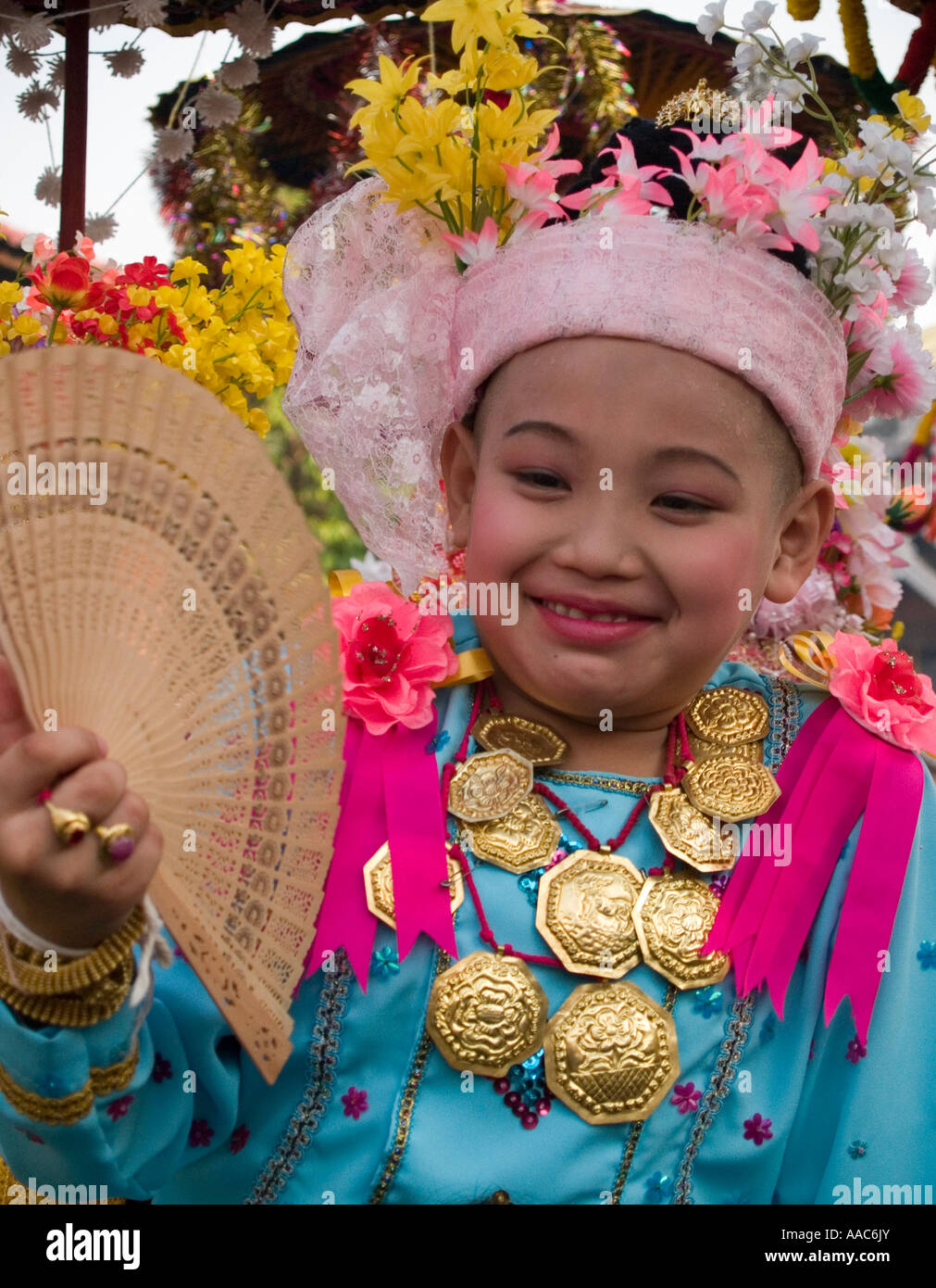 Monk fan hi-res stock photography and images - Alamy