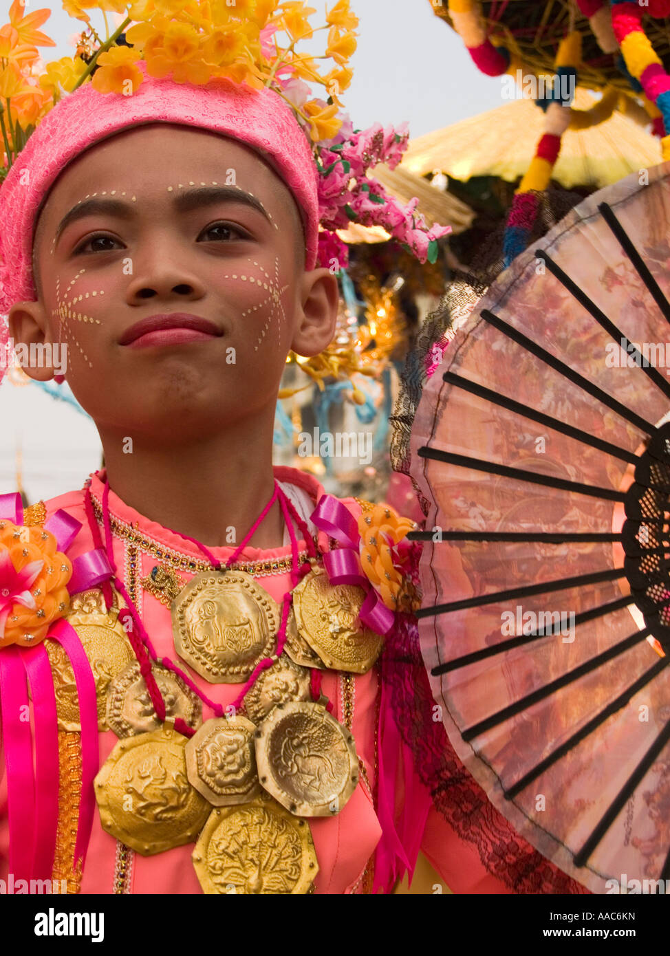 Monk fan hi-res stock photography and images - Alamy