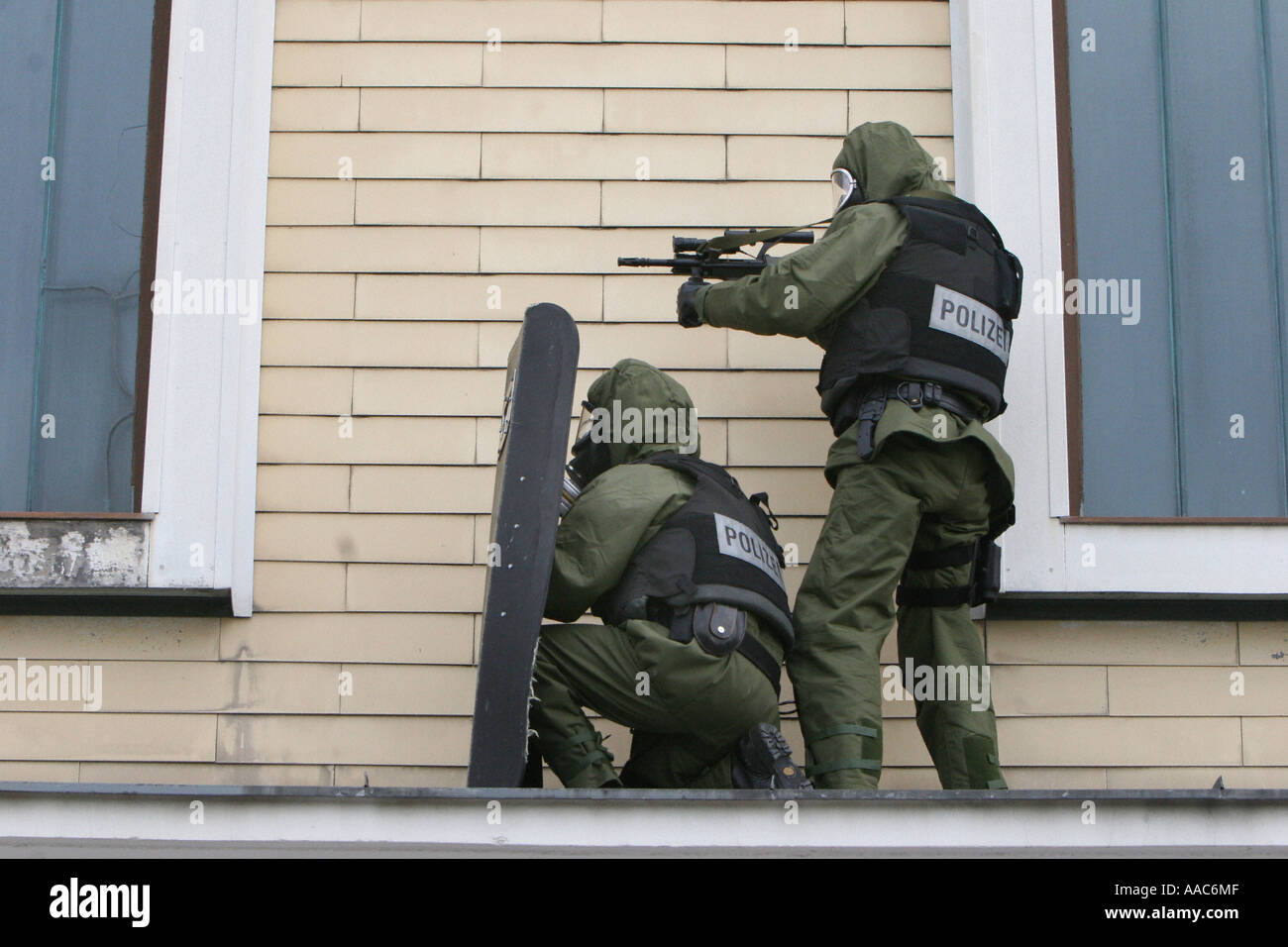 Austrian police gun hi-res stock photography and images - Alamy