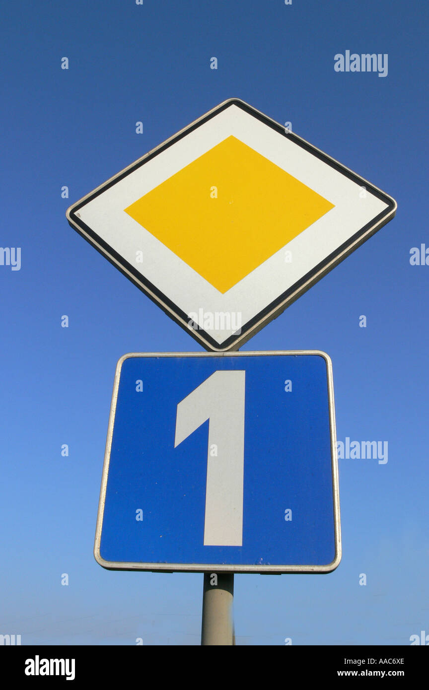 major road number 1 Stock Photo - Alamy