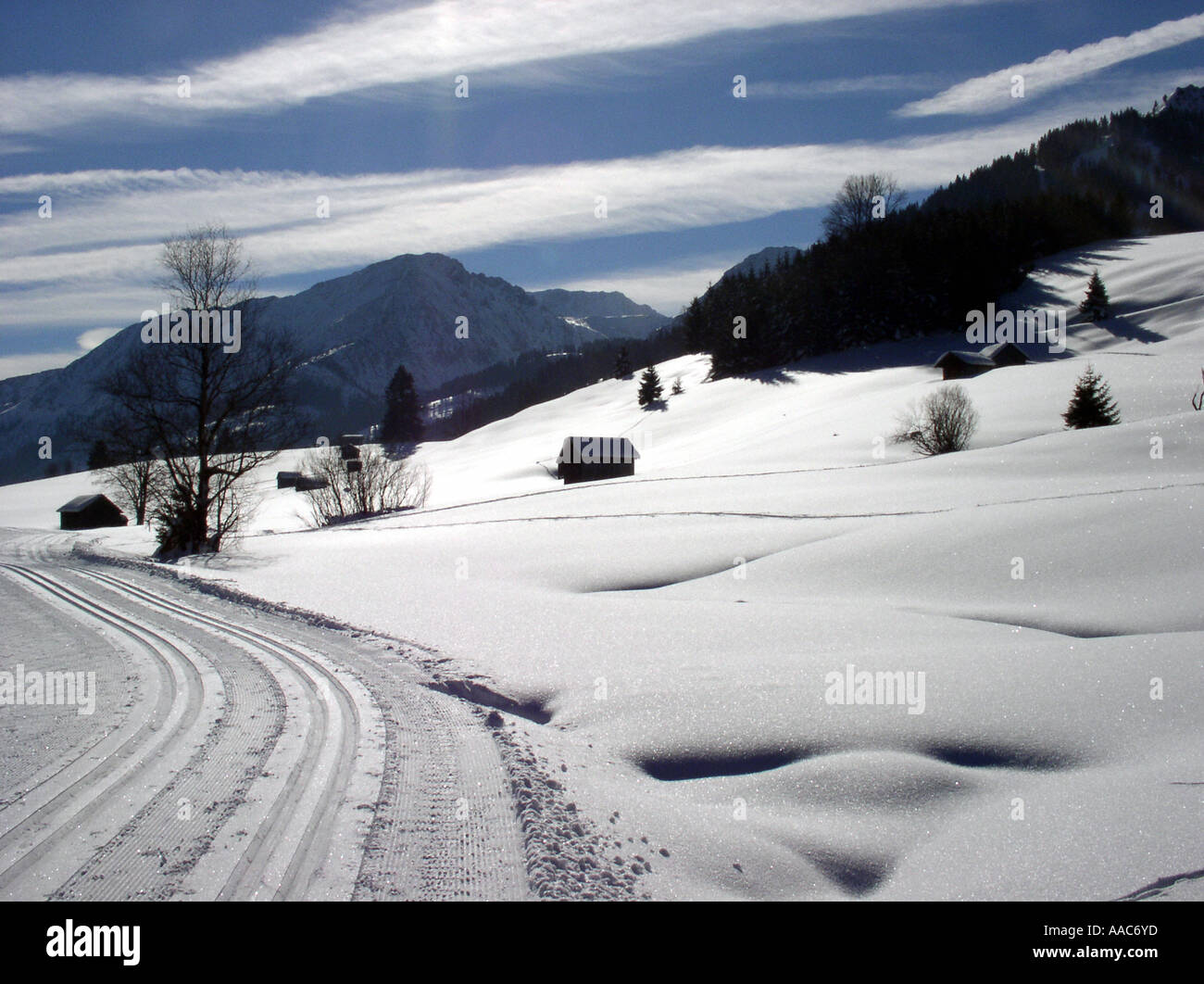 snow on the road surface Stock Photo - Alamy
