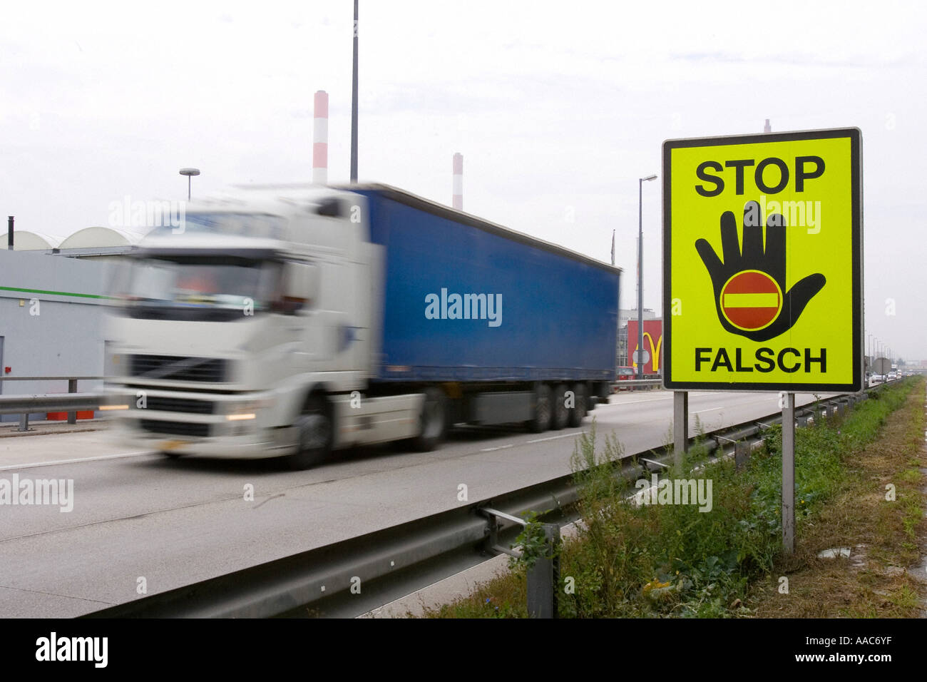 Wrongway Driver Warning Notice Stock Photo Alamy