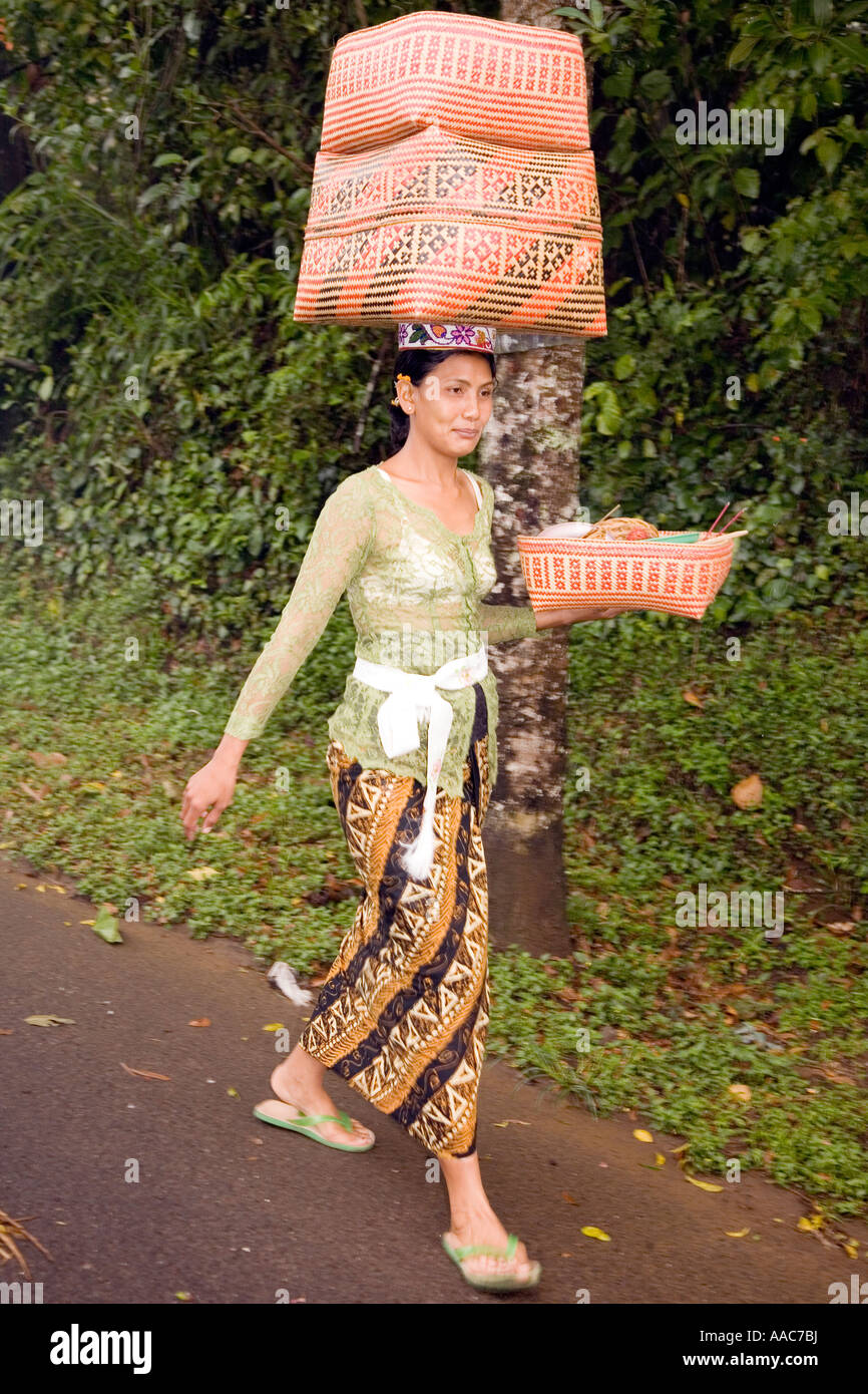 Balinese lady Bali Indonesia Stock Photo - Alamy