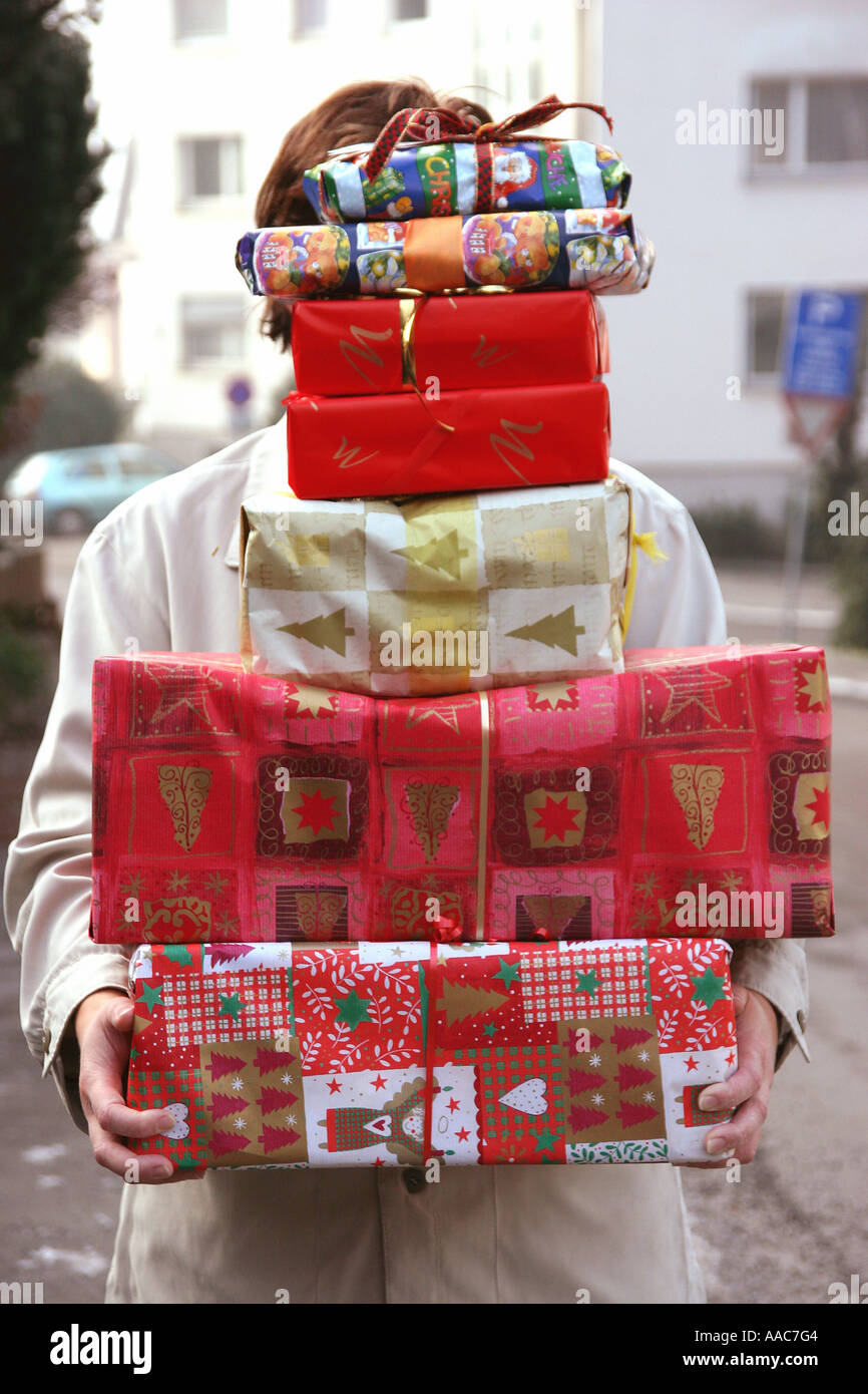 Estates and gifts hi-res stock photography and images - Alamy