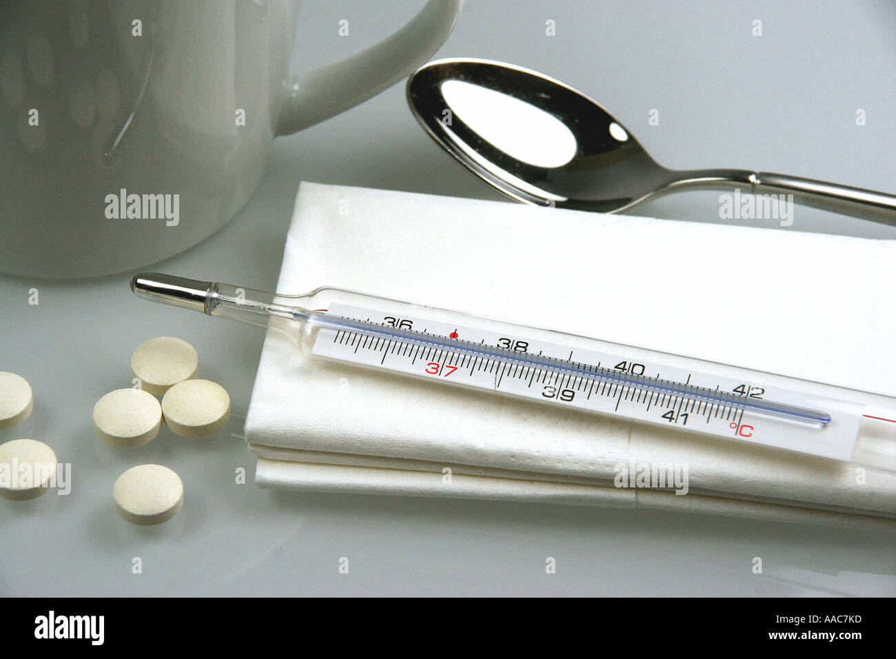 Cough and cold preparation hi-res stock photography and images - Alamy