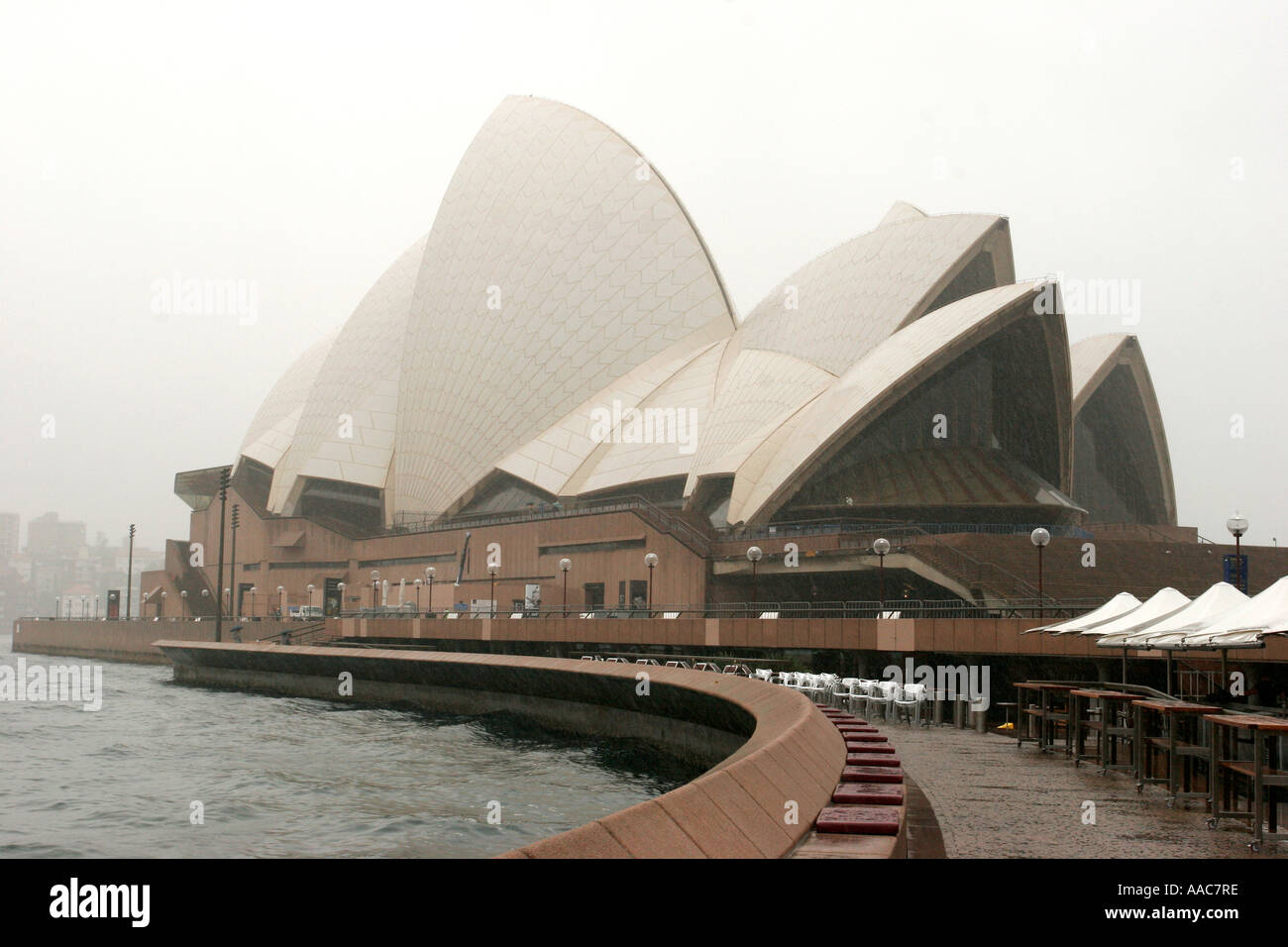 Sydney Opera House in the rain mist and mist. Sydney New South Wales ...
