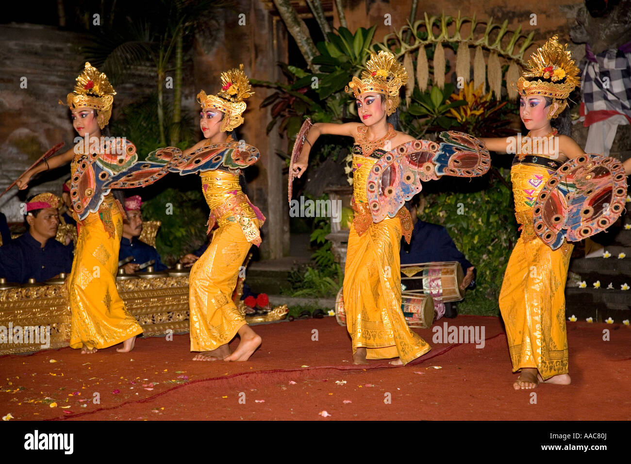 Traditional dancers Bali Indonesia Stock Photo - Alamy