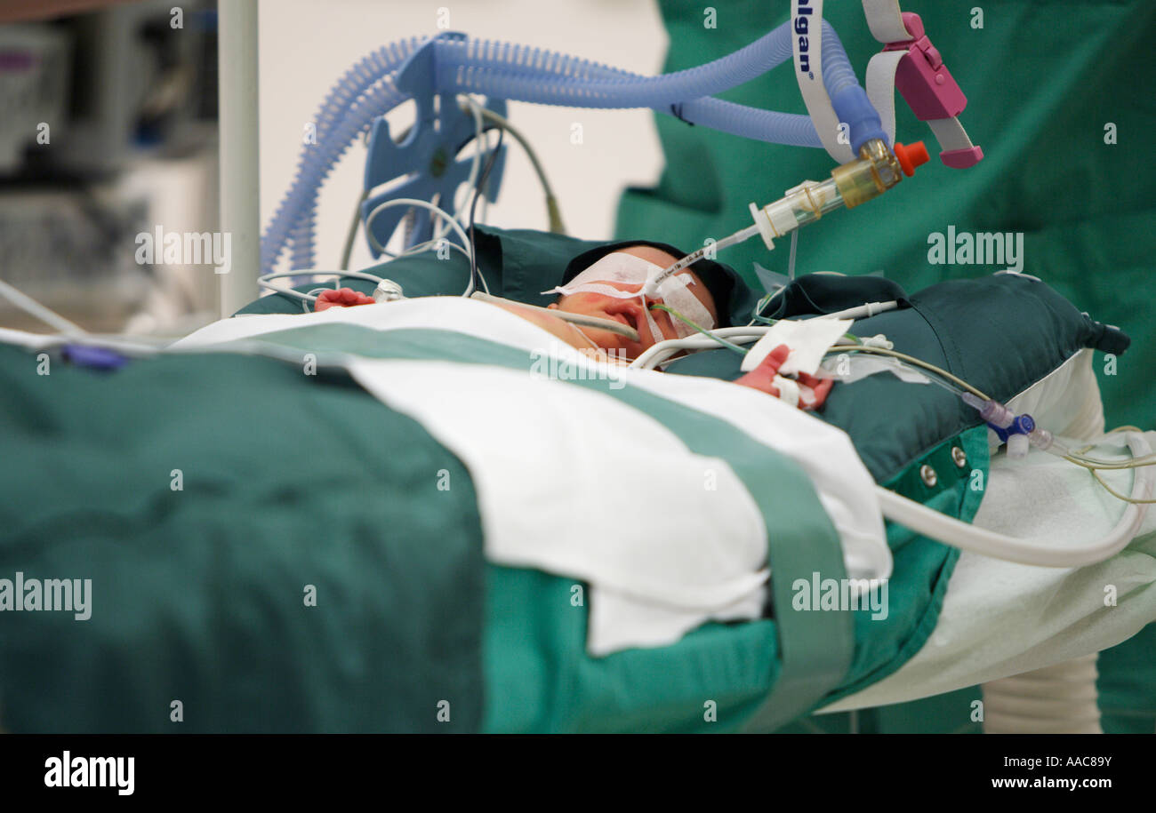 Respiration children hi-res stock photography and images - Alamy