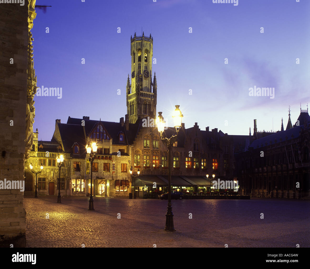 De burg square hi-res stock photography and images - Alamy