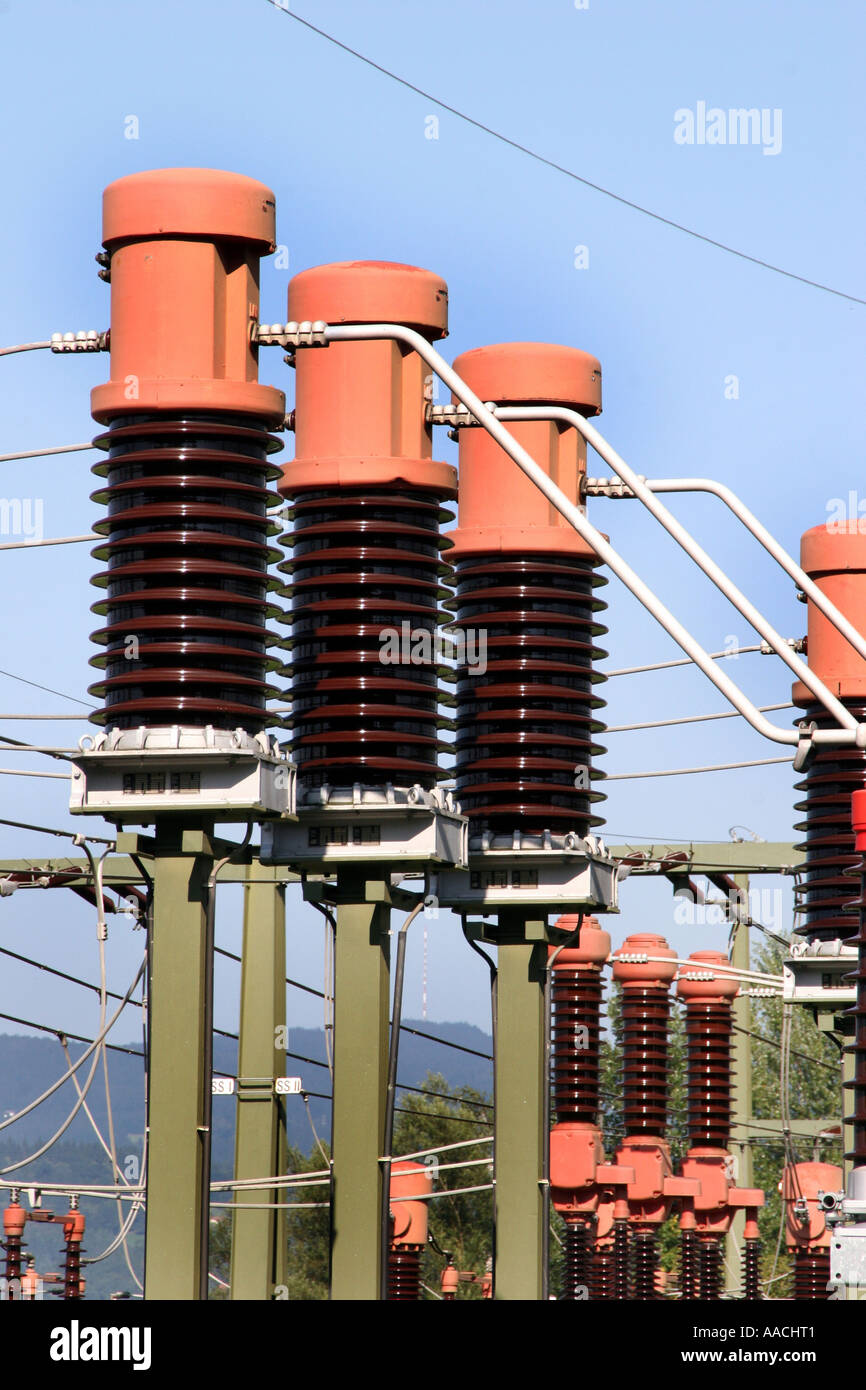 Flux transformer hi-res stock photography and images - Alamy