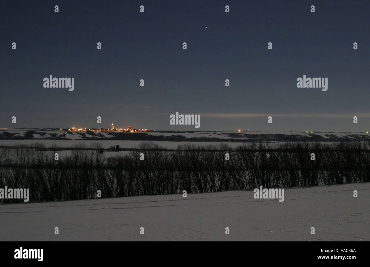 Saskatchewan winter night hi-res stock photography and images - Alamy