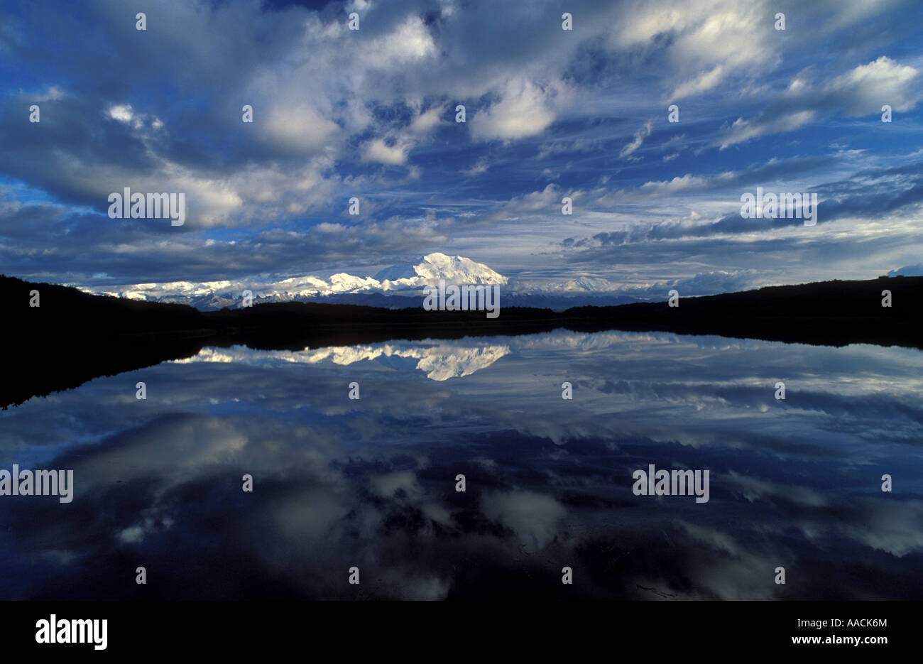 Mount denali reflection pond hi-res stock photography and images - Alamy