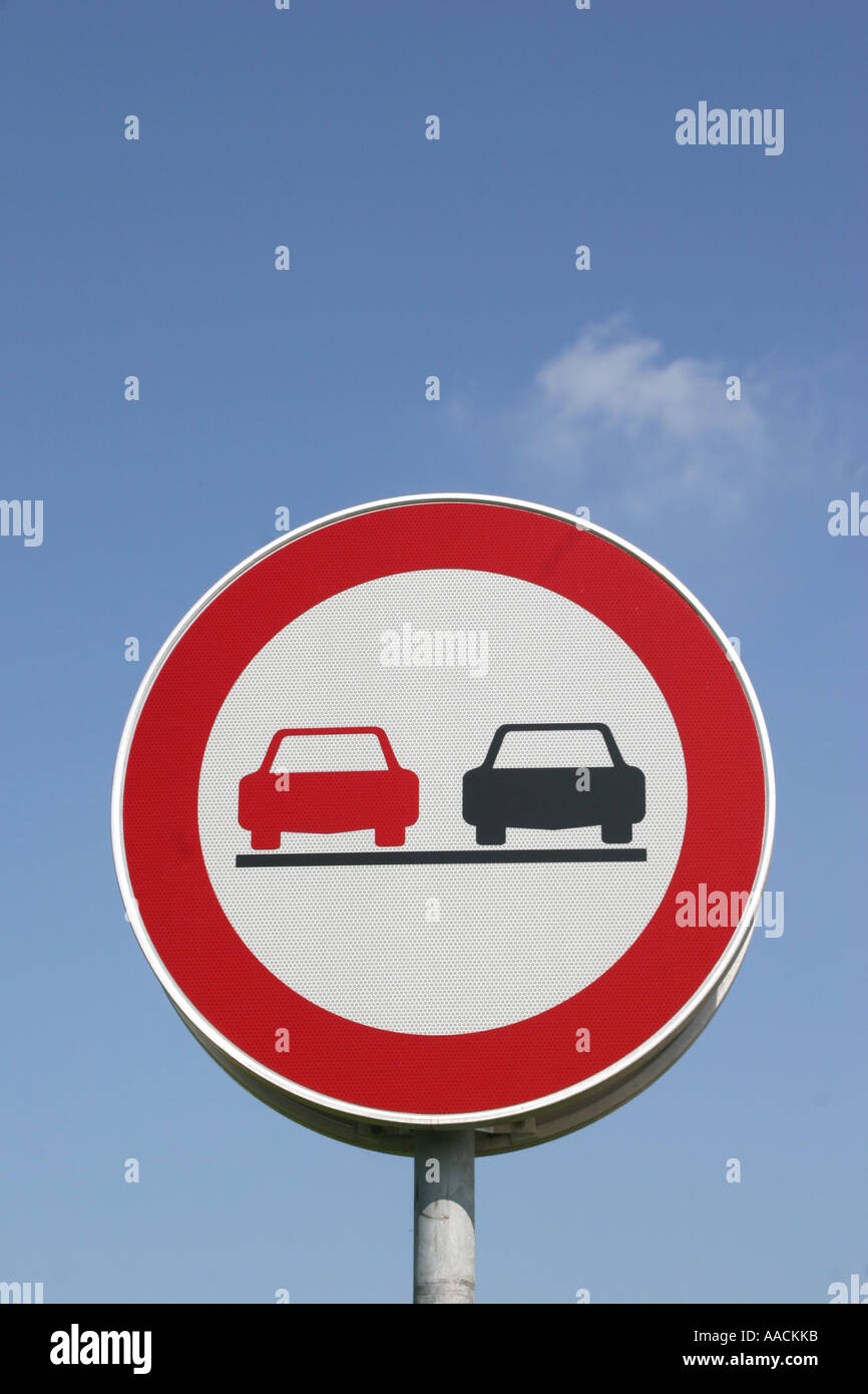 no passing sign Stock Photo - Alamy
