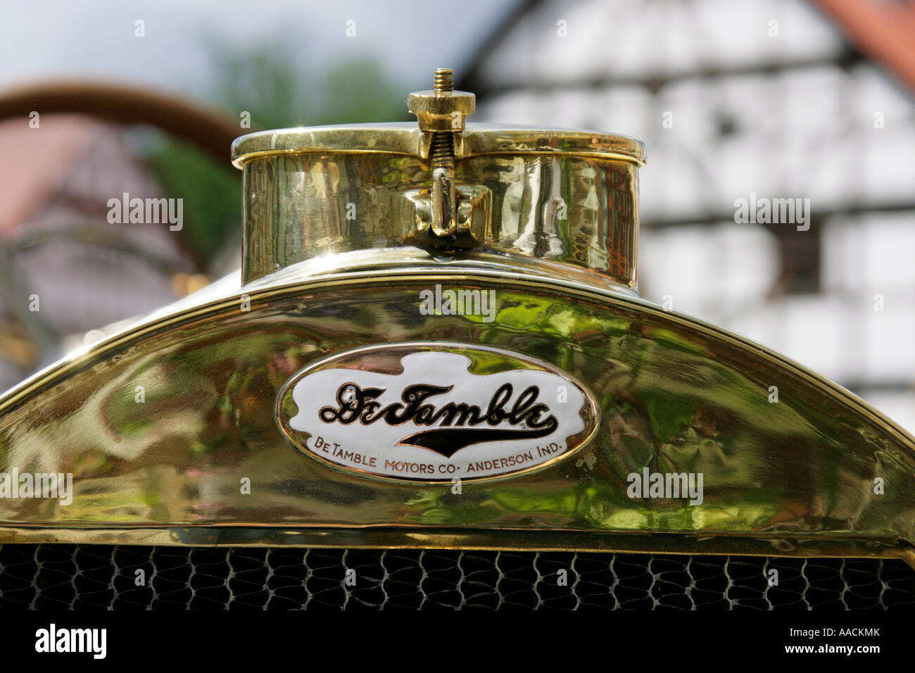 Radiator emblem on vintage car hi-res stock photography and images - Alamy