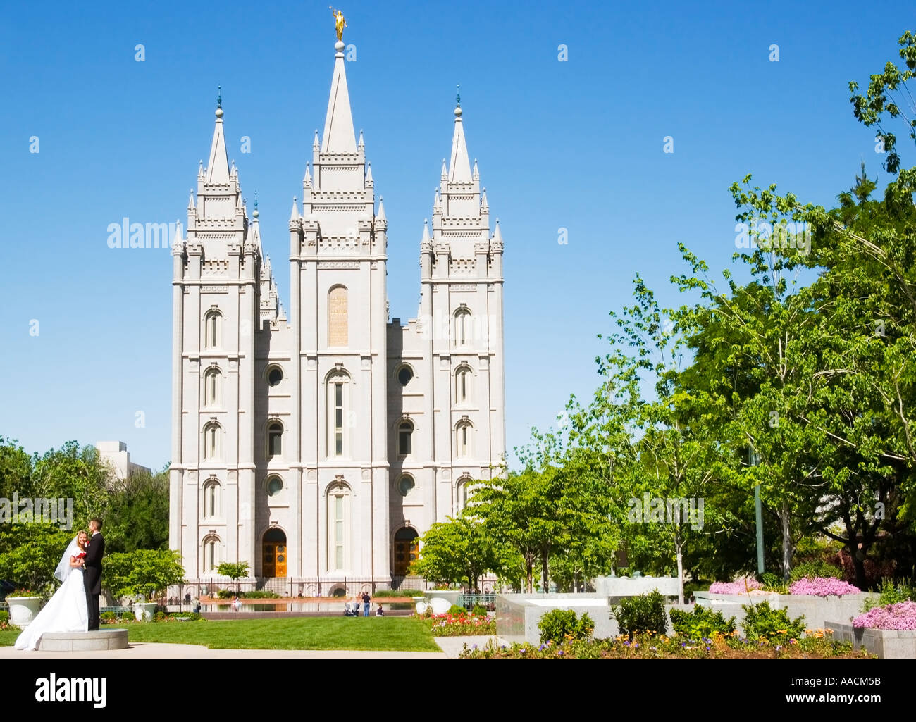 Wedding at Morman Temple Complex Salt Lake City Utah USA Stock Photo ...