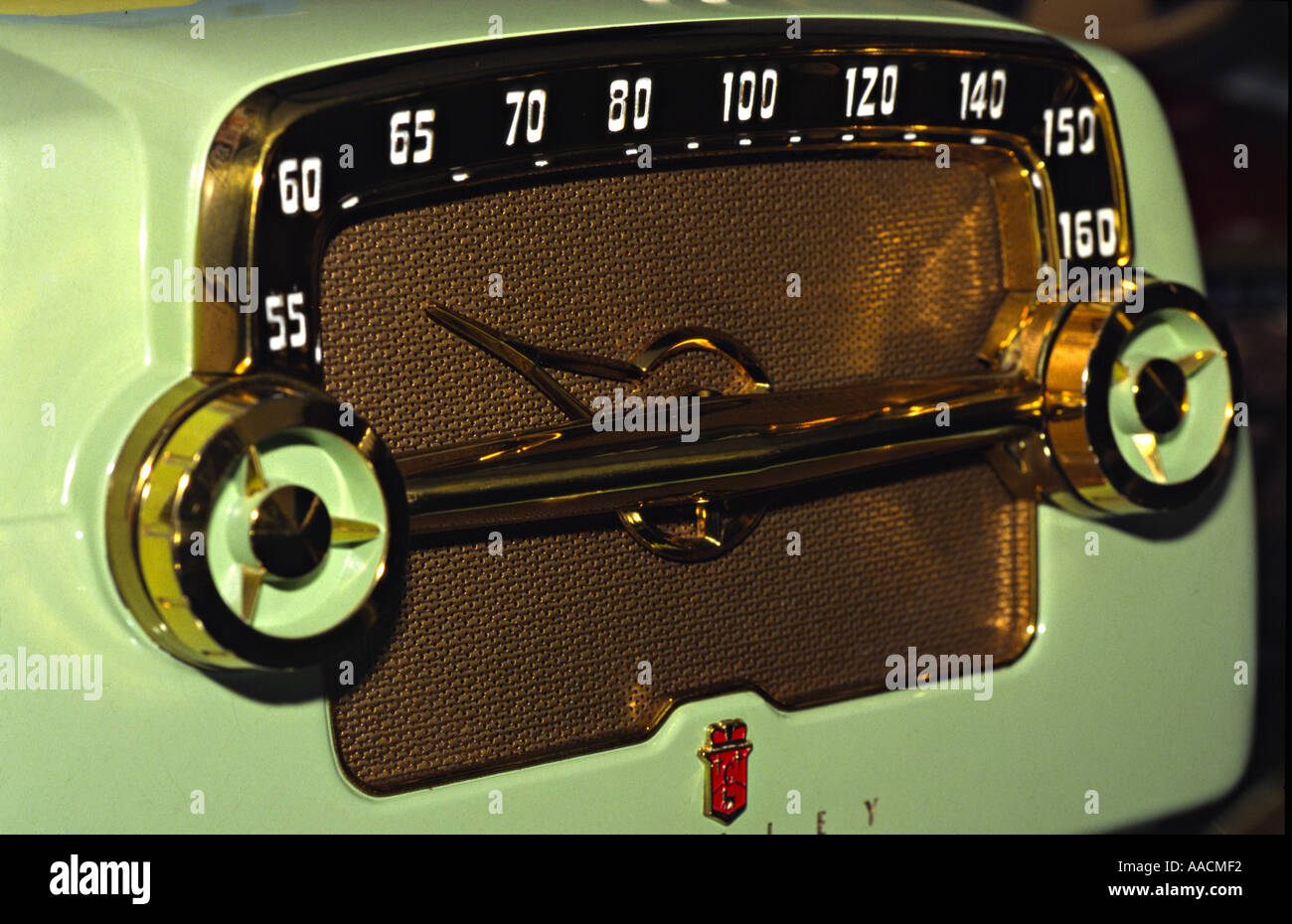 Valve radios hi-res stock photography and images - Alamy