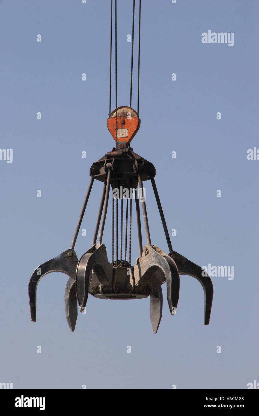 grip arm of a crane Stock Photo - Alamy
