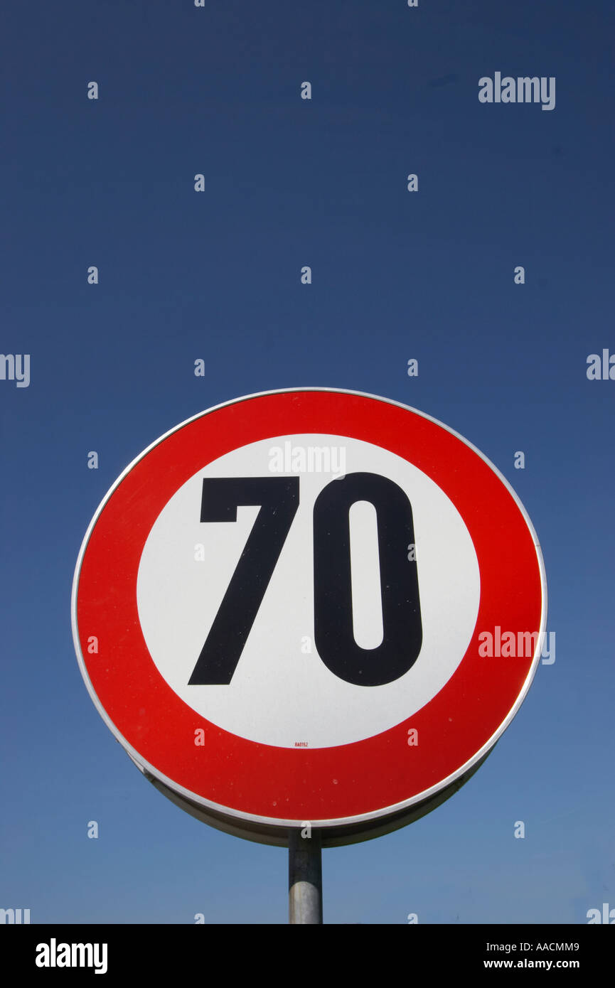 Speed limiting 70 kmh Stock Photo - Alamy