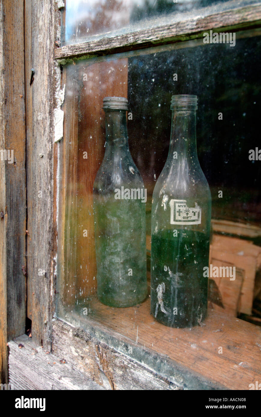 Toxic sign bottles hi-res stock photography and images - Alamy