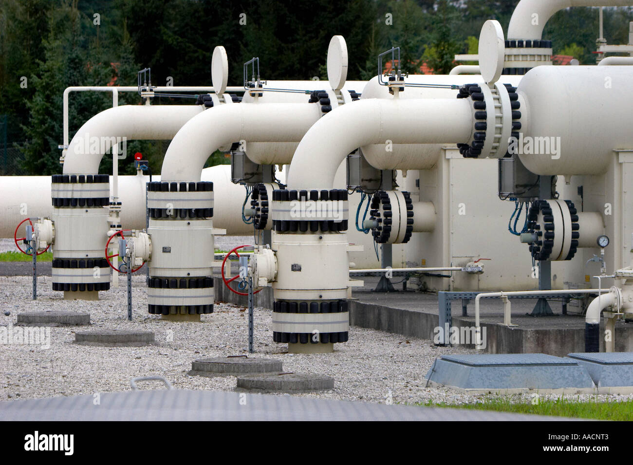 Natural gas production Stock Photo - Alamy
