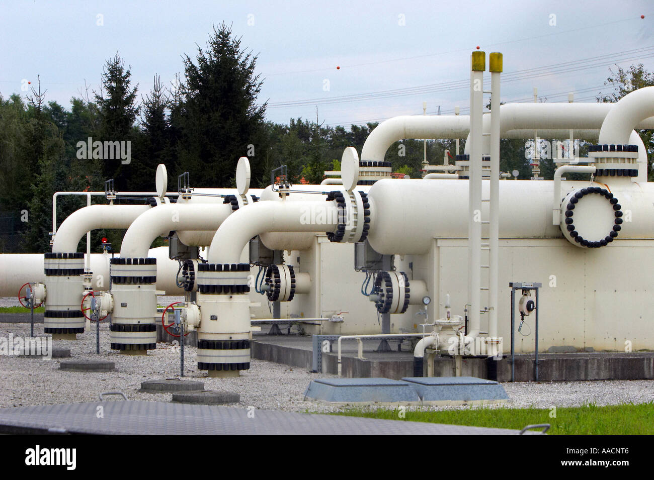 Natural gas production Stock Photo - Alamy