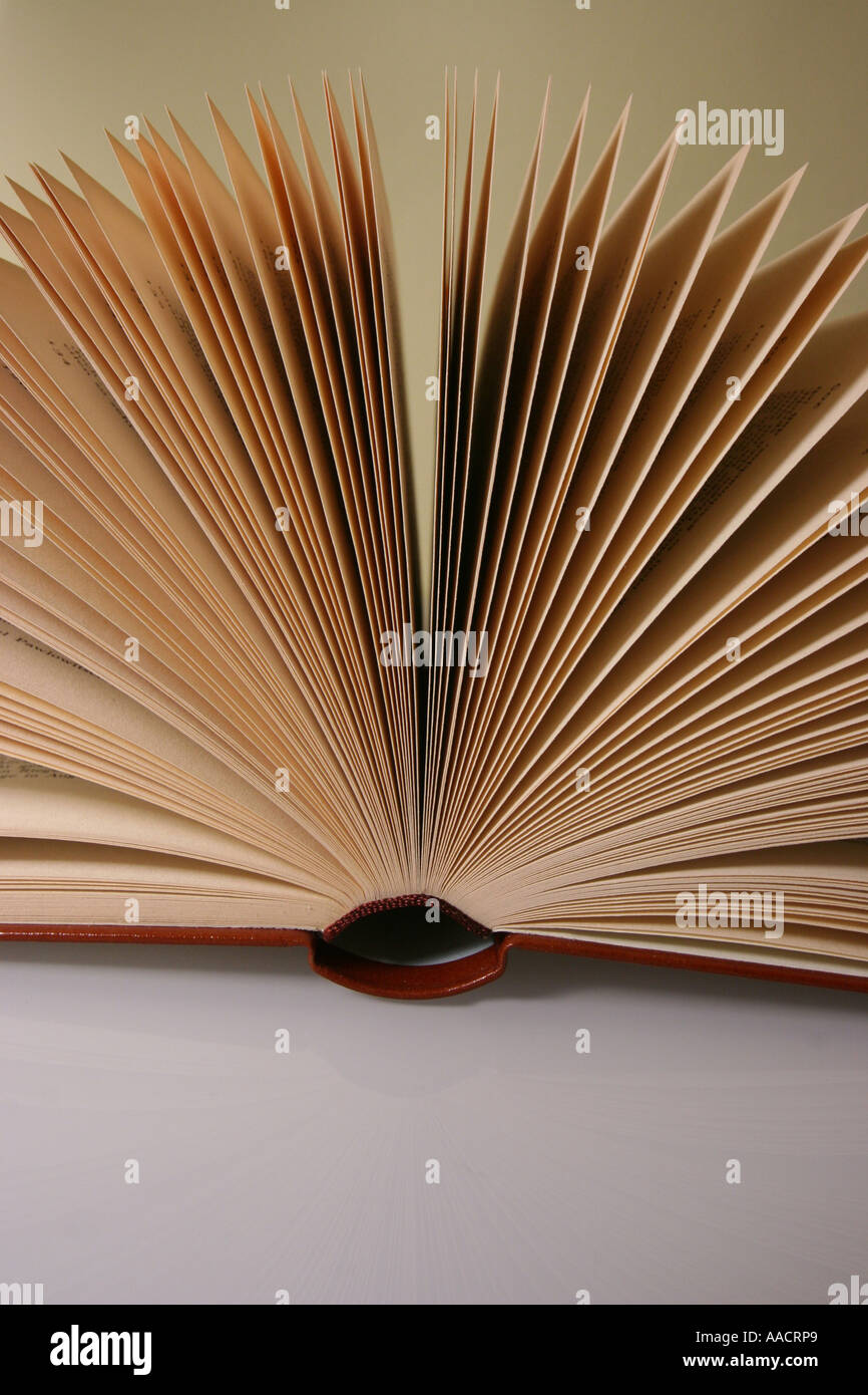 General knowledge book cover hi-res stock photography and images - Alamy