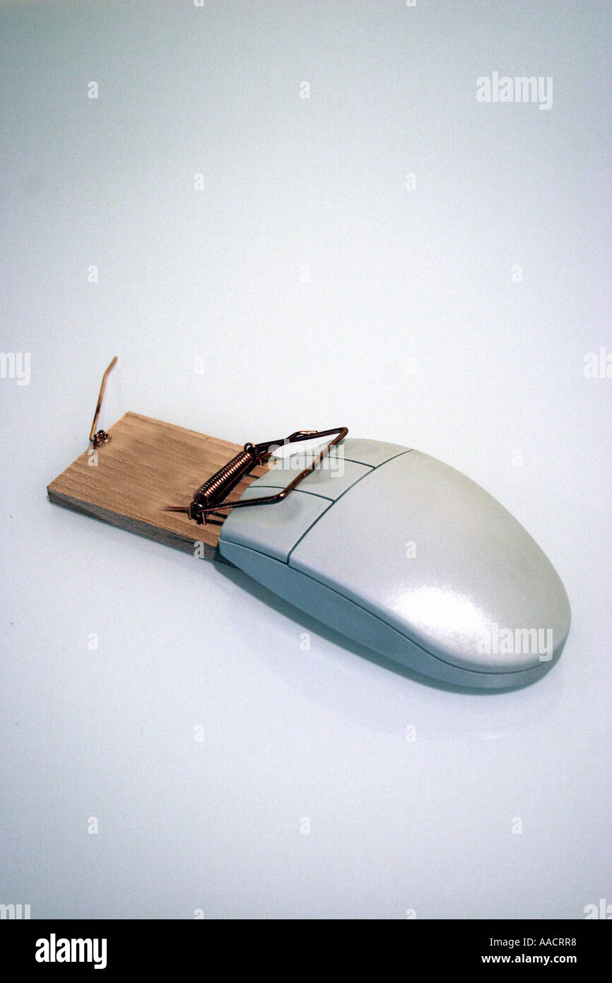 Computer mouse with mousetrap Stock Photo - Alamy